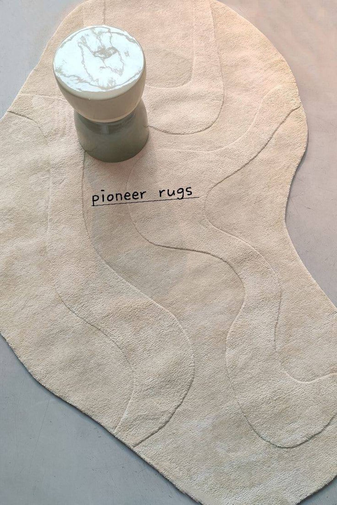 Designer Fine Wool Irregular Shape Handmade Tufted Area Rug for Bedroom ...