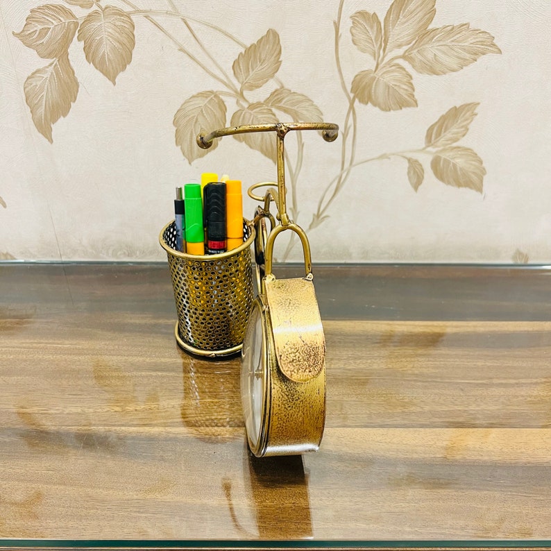 Metal Cycle Pen Stand With Clock, Tabletop, Office Desktop Storage ...