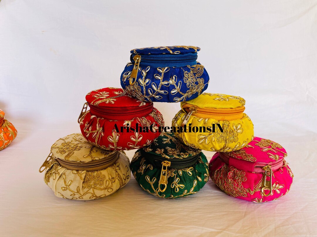 Embroidered Matki Box, Indian Wedding Favor, Bridesmaid Gift - Etsy UK