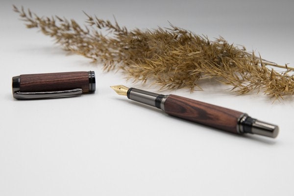 Customizable Violette Wood Fountain Pen - Etsy