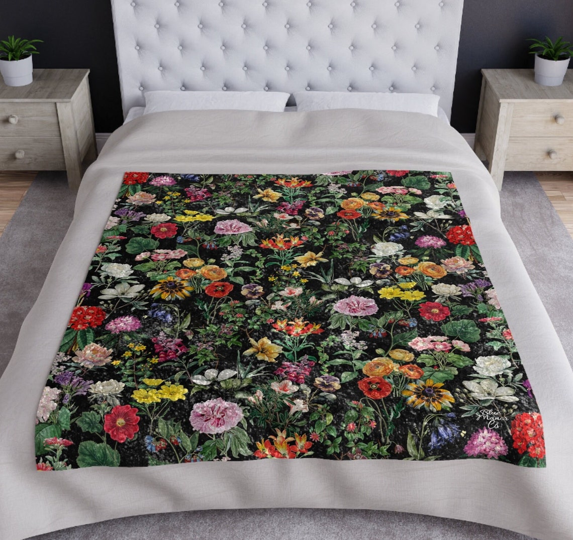 Floral Botanical Crushed Velvet Blanket| Cottagecore Decor| Vintage ...