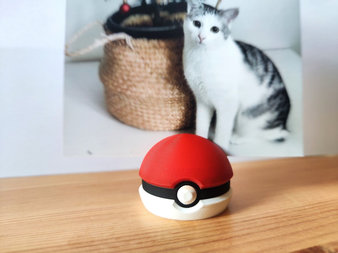 Pokeball Table Card Holder: Birthday Party Place Number Centerpiece - Etsy