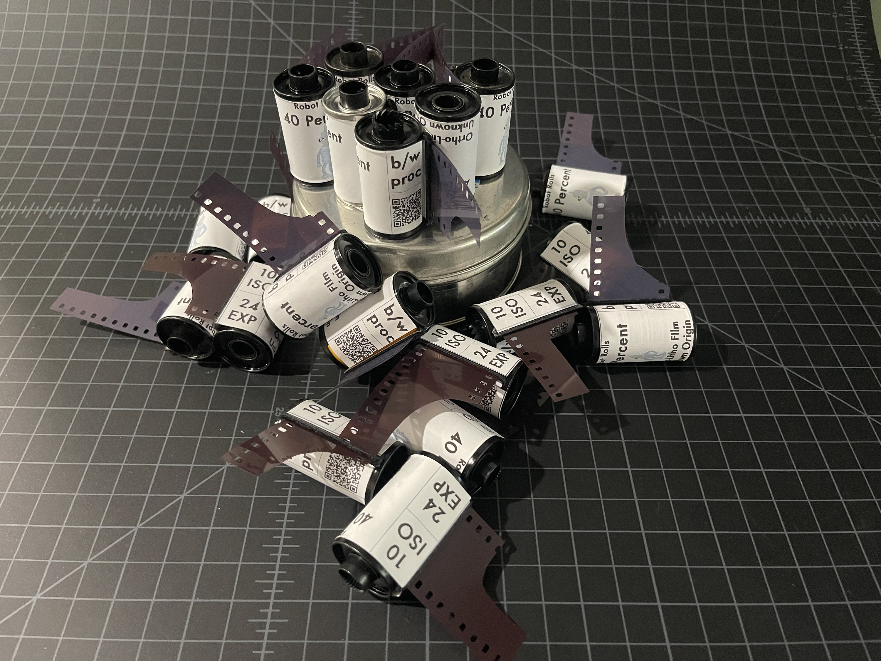 40 PERCENT: Hand Rolled 10 ISO B/W Film - Ortho-litho Unknown Origin - Etsy
