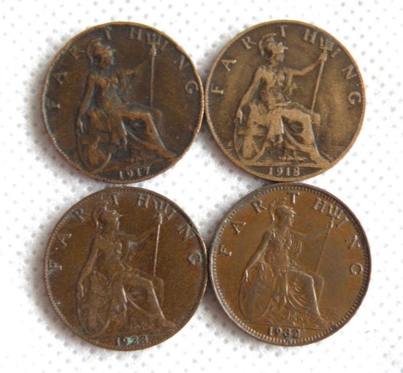 17x BRITISH FARTHING COINS - Range 1916 to 1932 - Genuine King George V ...