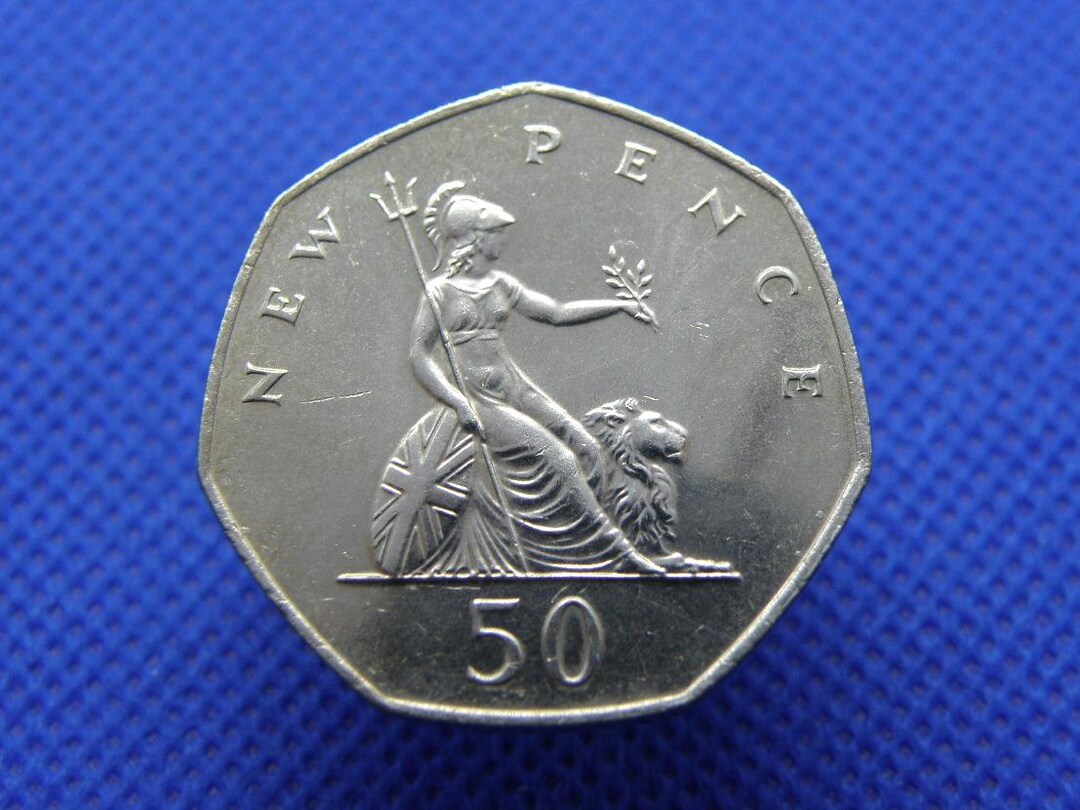 1977 FIFTY PENCE COIN - Queen Elizabeth I.I. - Original Vintage Large ...