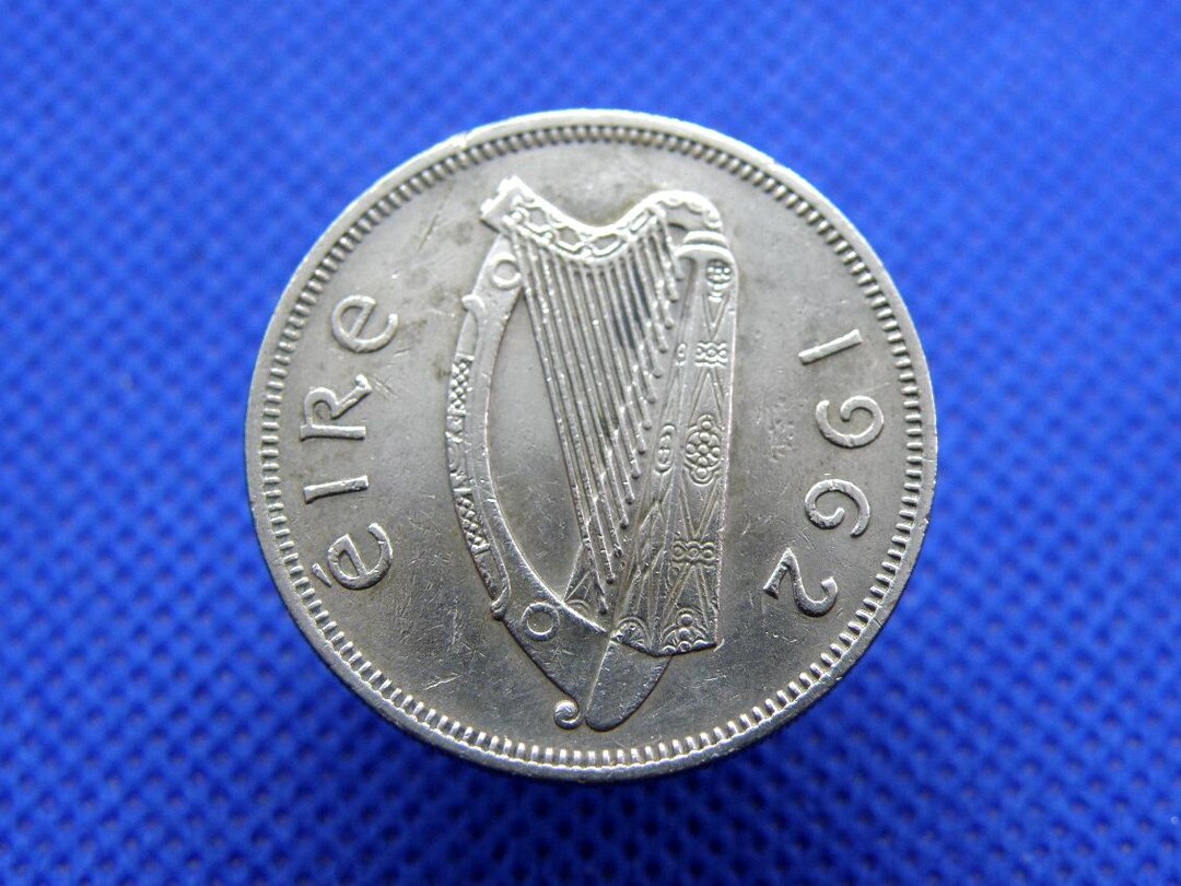 1962 IRELAND / EIRE FLORIN Coin - Two Shilling 2/- Coin. Salmon & Harp ...