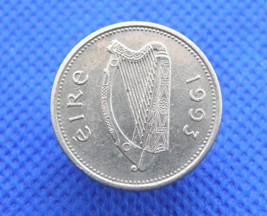 1993 IRELAND / EIRE Ten Pence Coin - Salmon & Harp - Irish Decimal 10p ...
