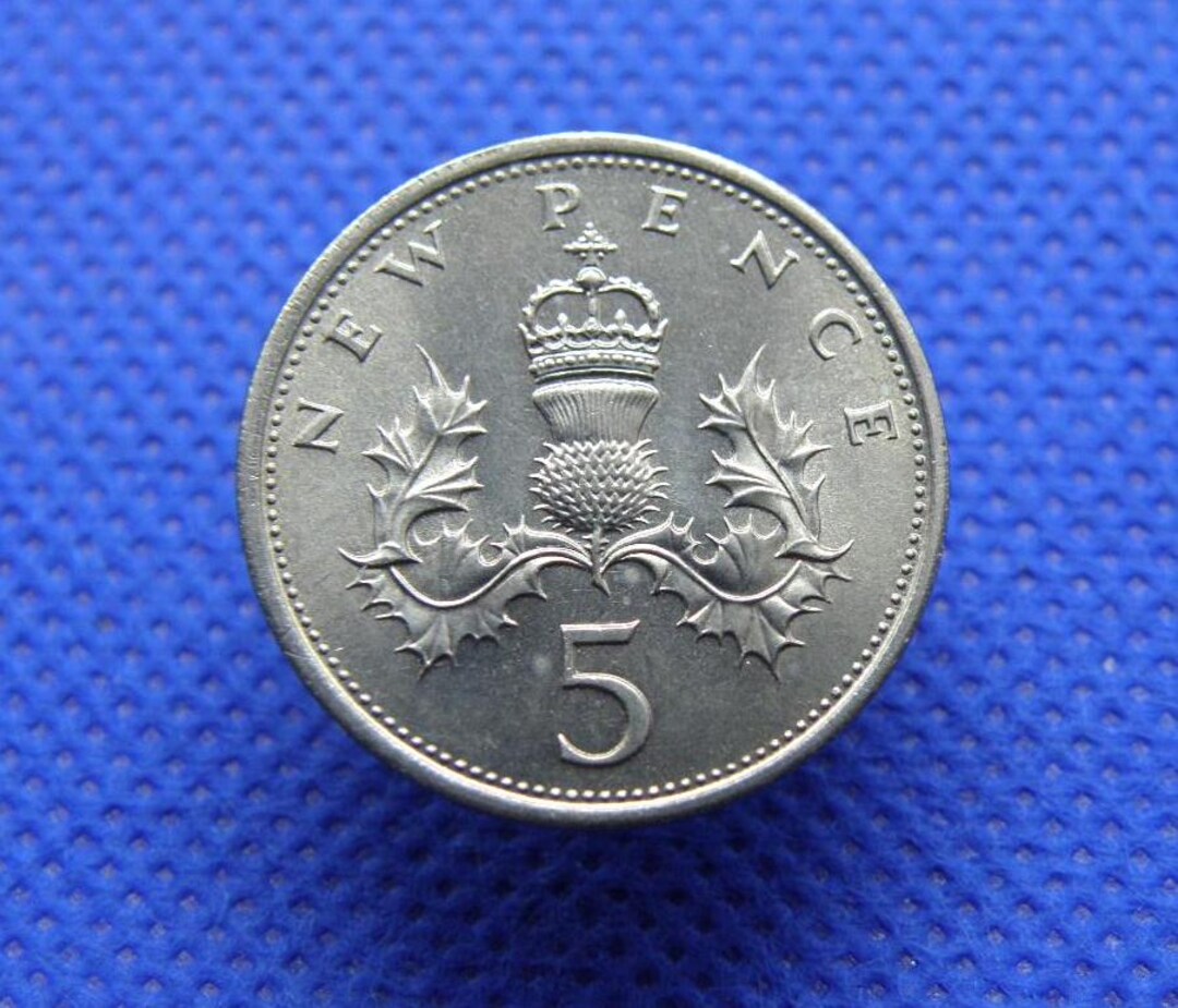 1968 FIVE PENCE Coin - Original British 5p Coin. Queen Elizabeth II ...