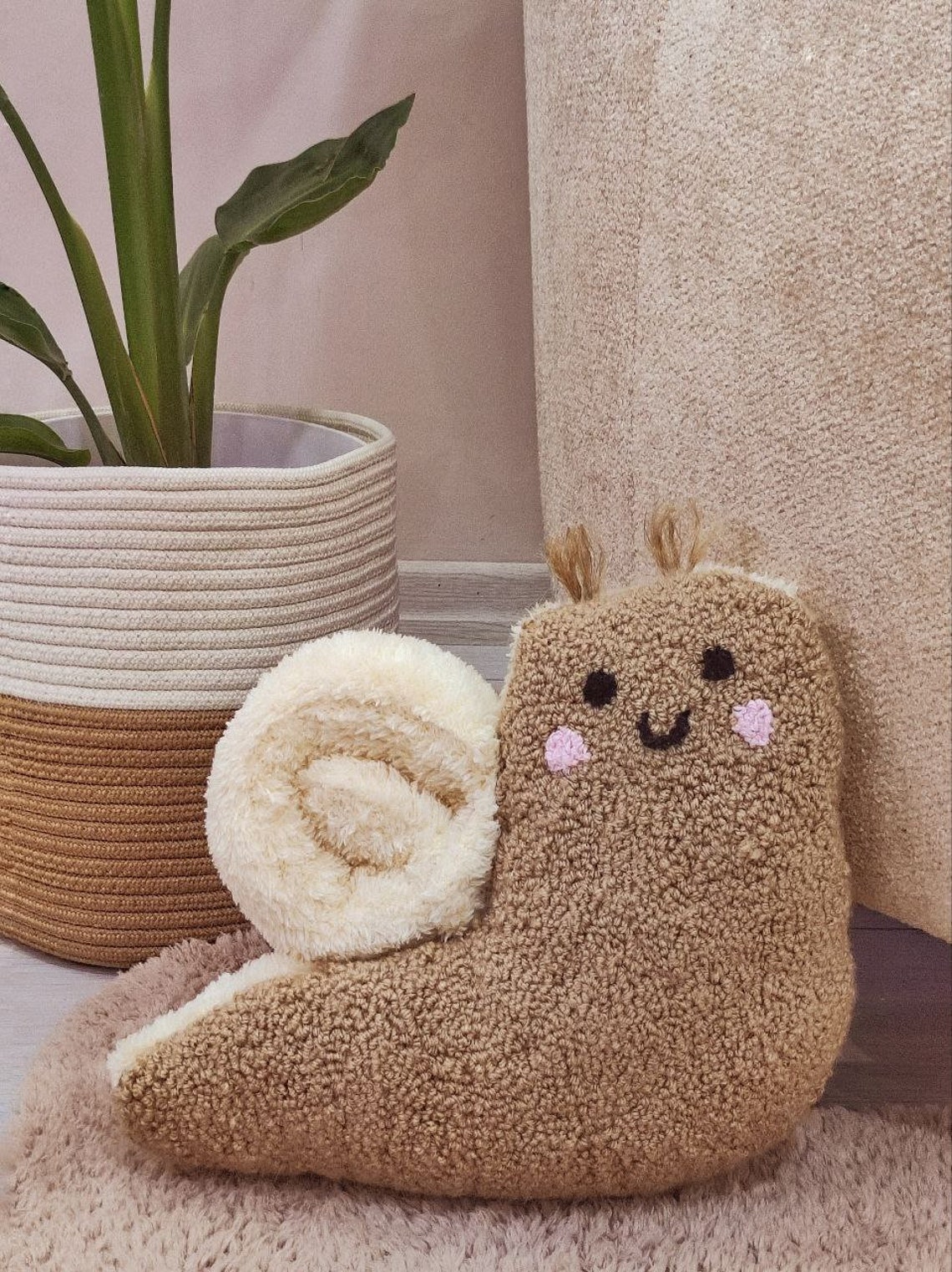 Large Handtufted Plush Funny Snail is the Cutest Gift for Your Child ...