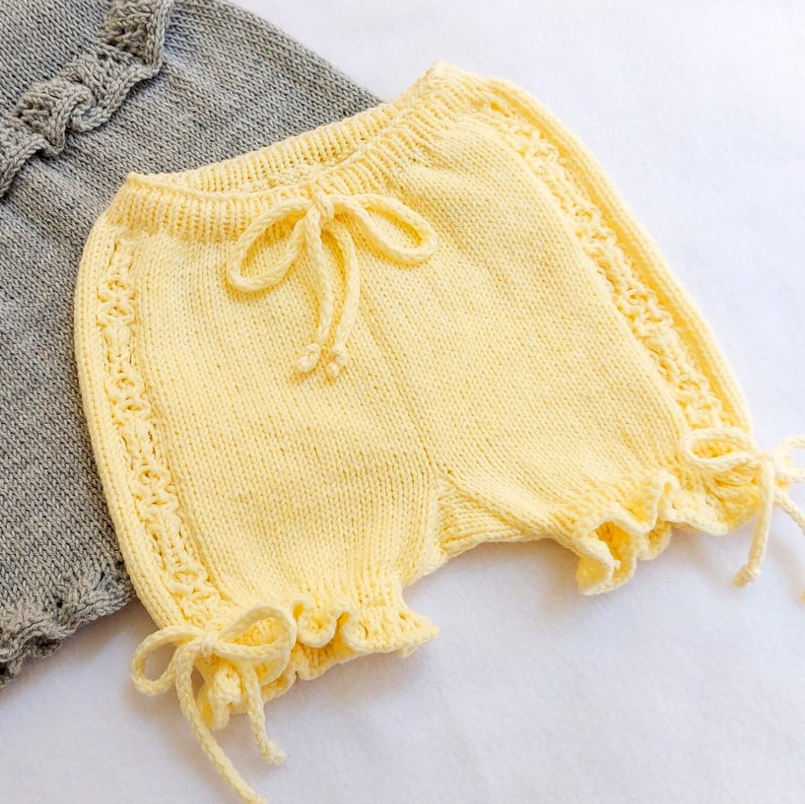 Royal Baby Bloomers Knitting Pattern: Knit Baby Shorts - Etsy
