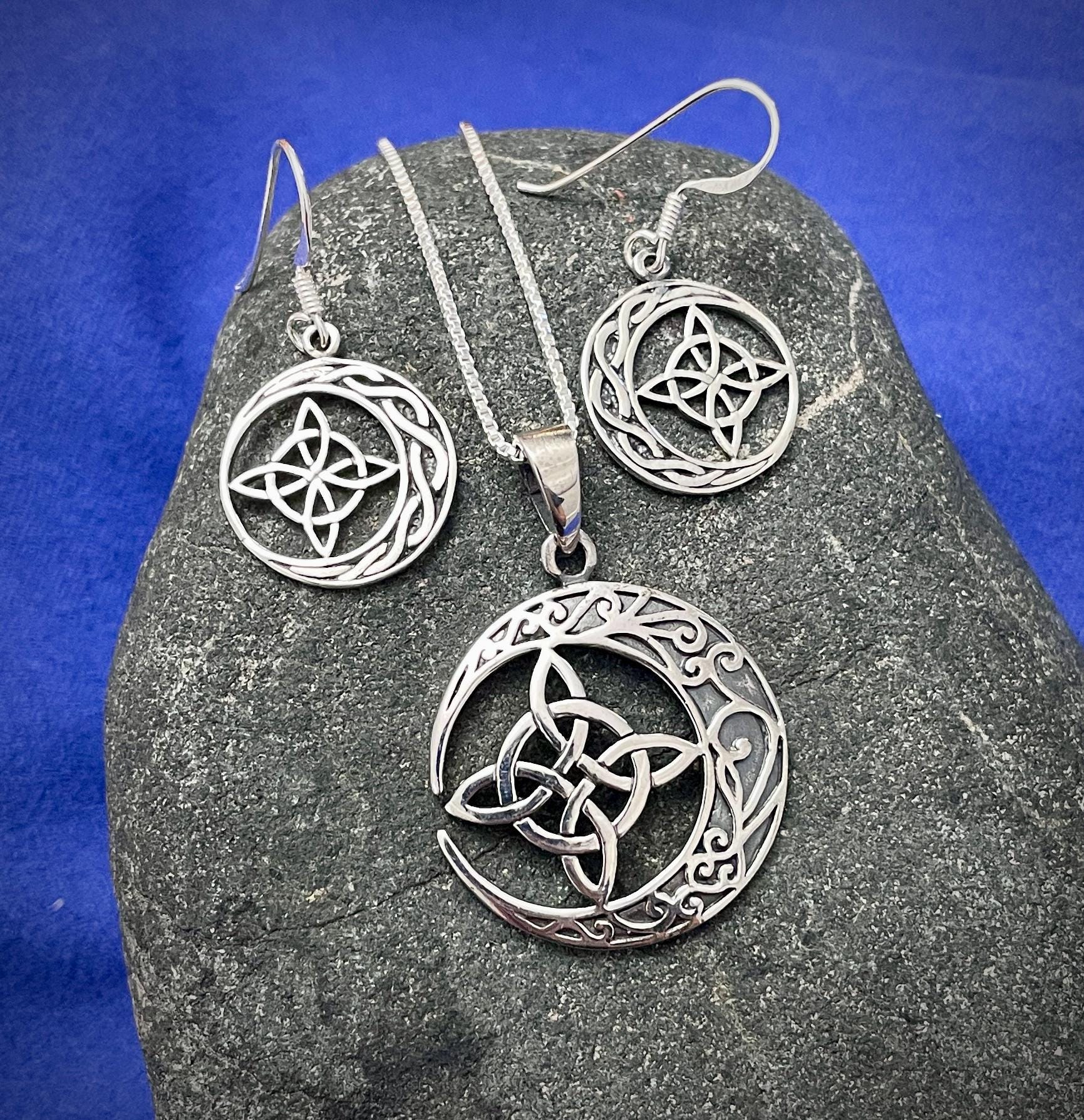 Witch's Knot Hexefus Magic Knot Celtic Pendant, Crescent Moon, Silver ...