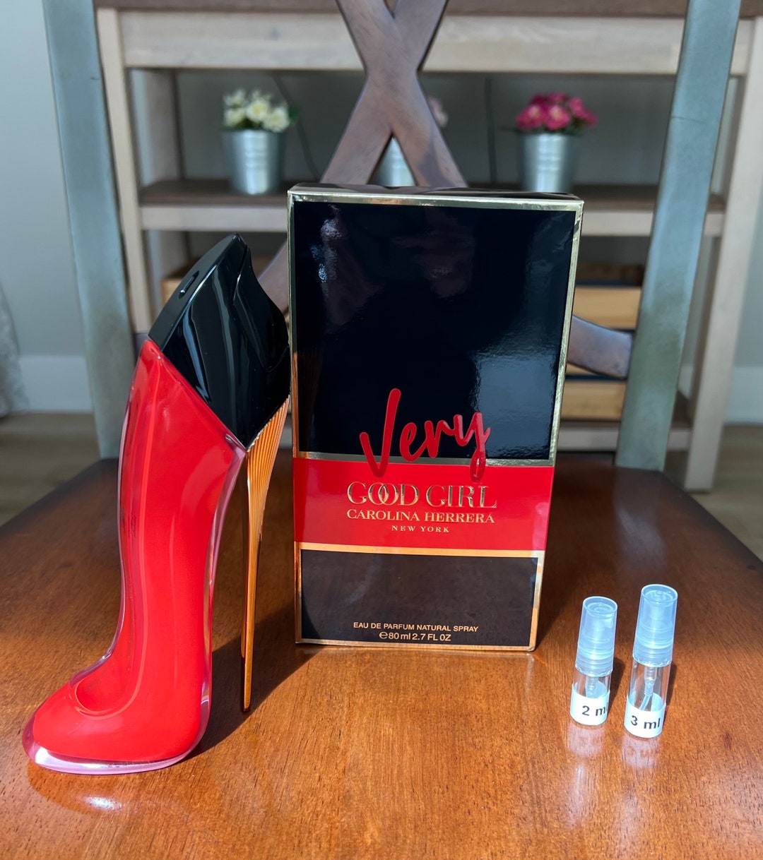 Very Good Girl Perfume Sample Litchi, Red Currant, Rose, Vanilla ...