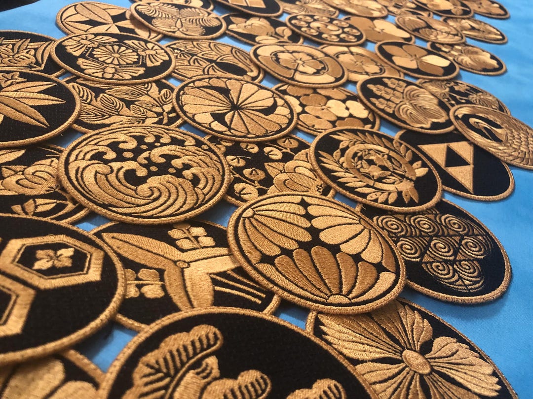 Various Japanese Kamon Samurai Crest Embroidered Patches - Nobunaga Oda ...