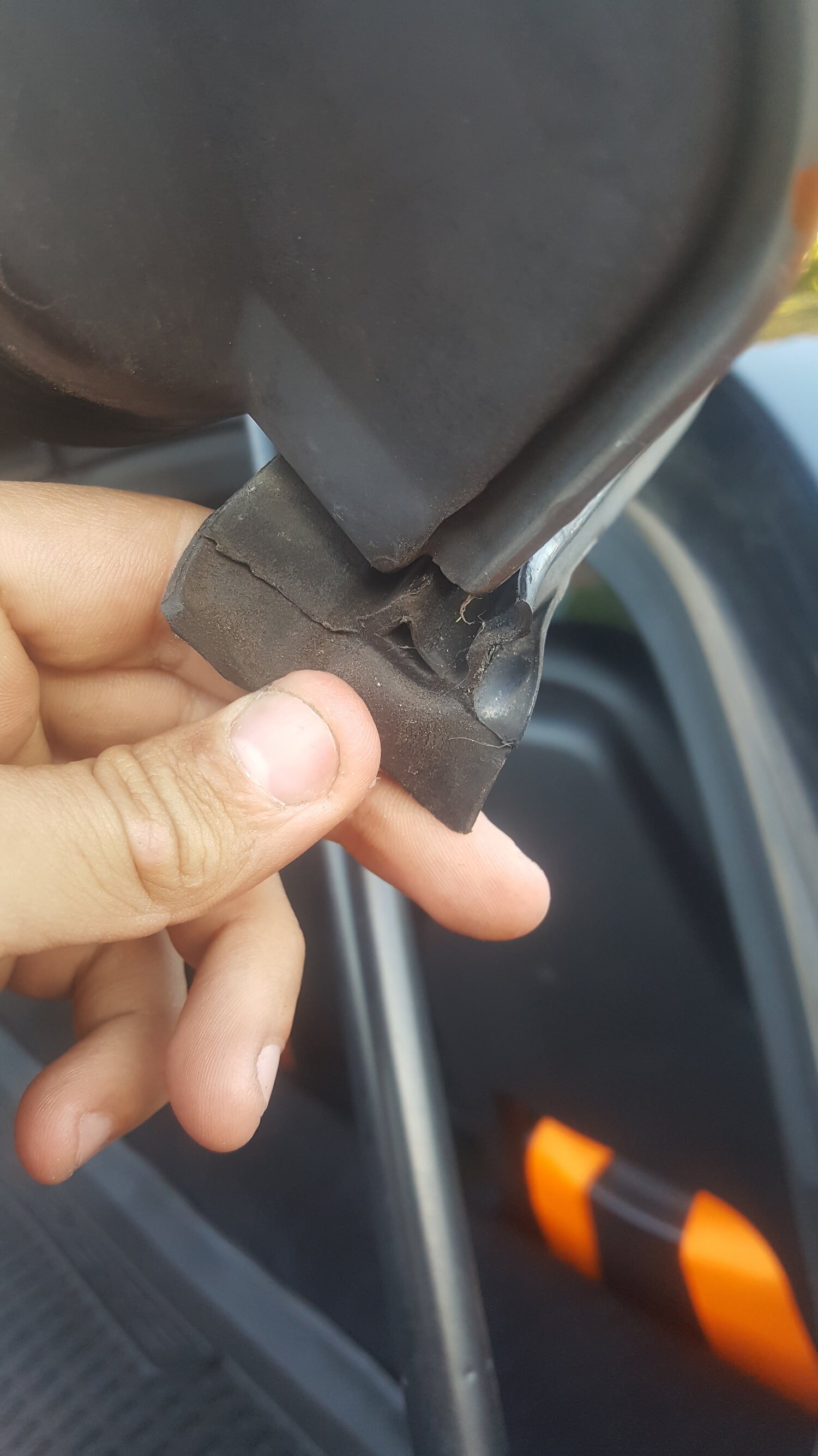 C5 Corvette Trunk Watershed Clips (pair) - Etsy