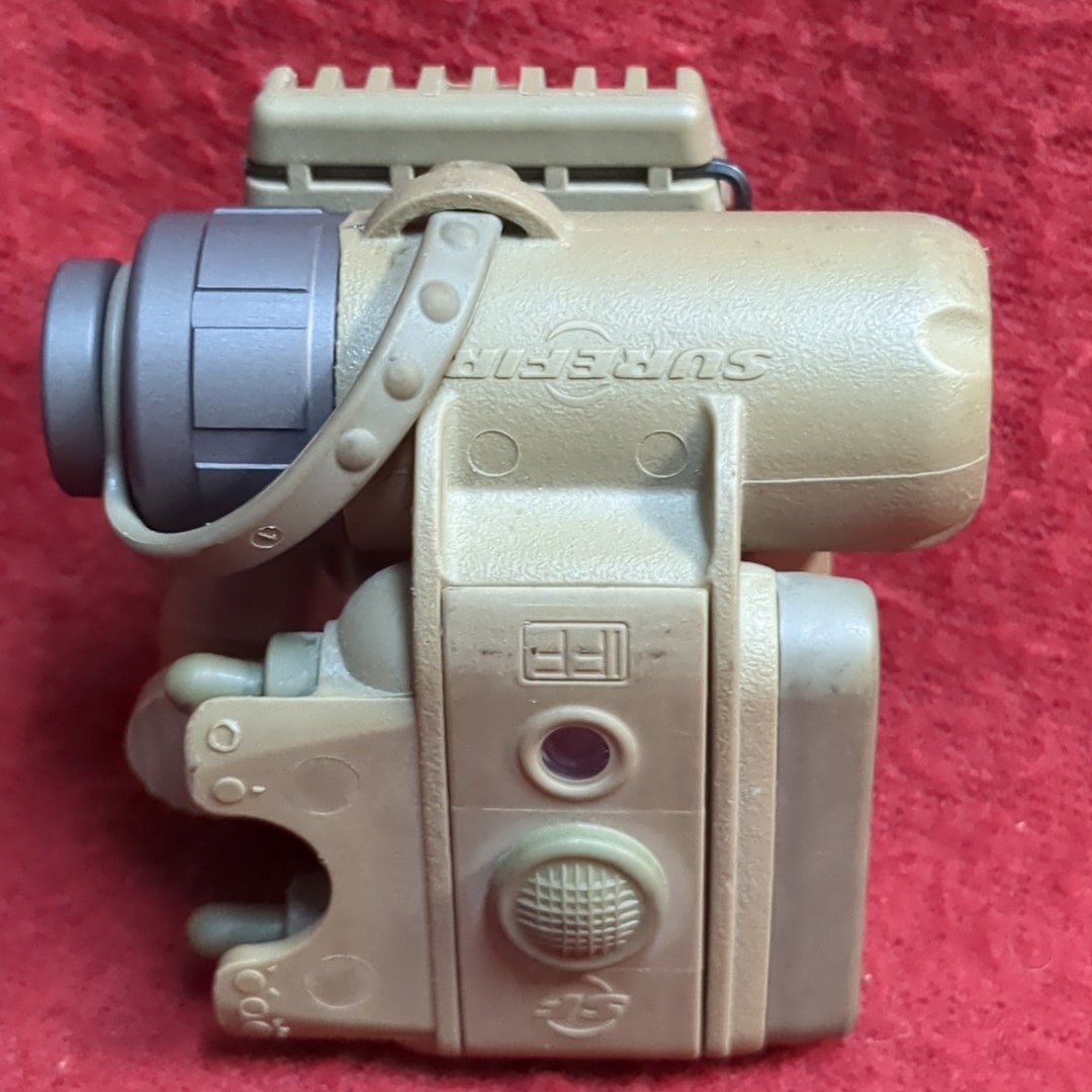 Surefire HL1 Helmet Light Red/white W Mount Used GTT-YAM111 - Etsy