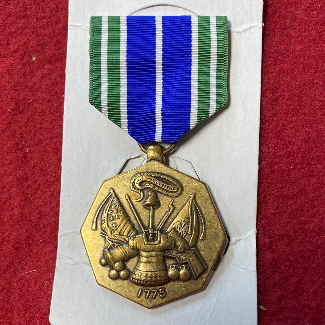 VINTAGE US Army MILITARY Achievement Medal 07cc119 - Etsy
