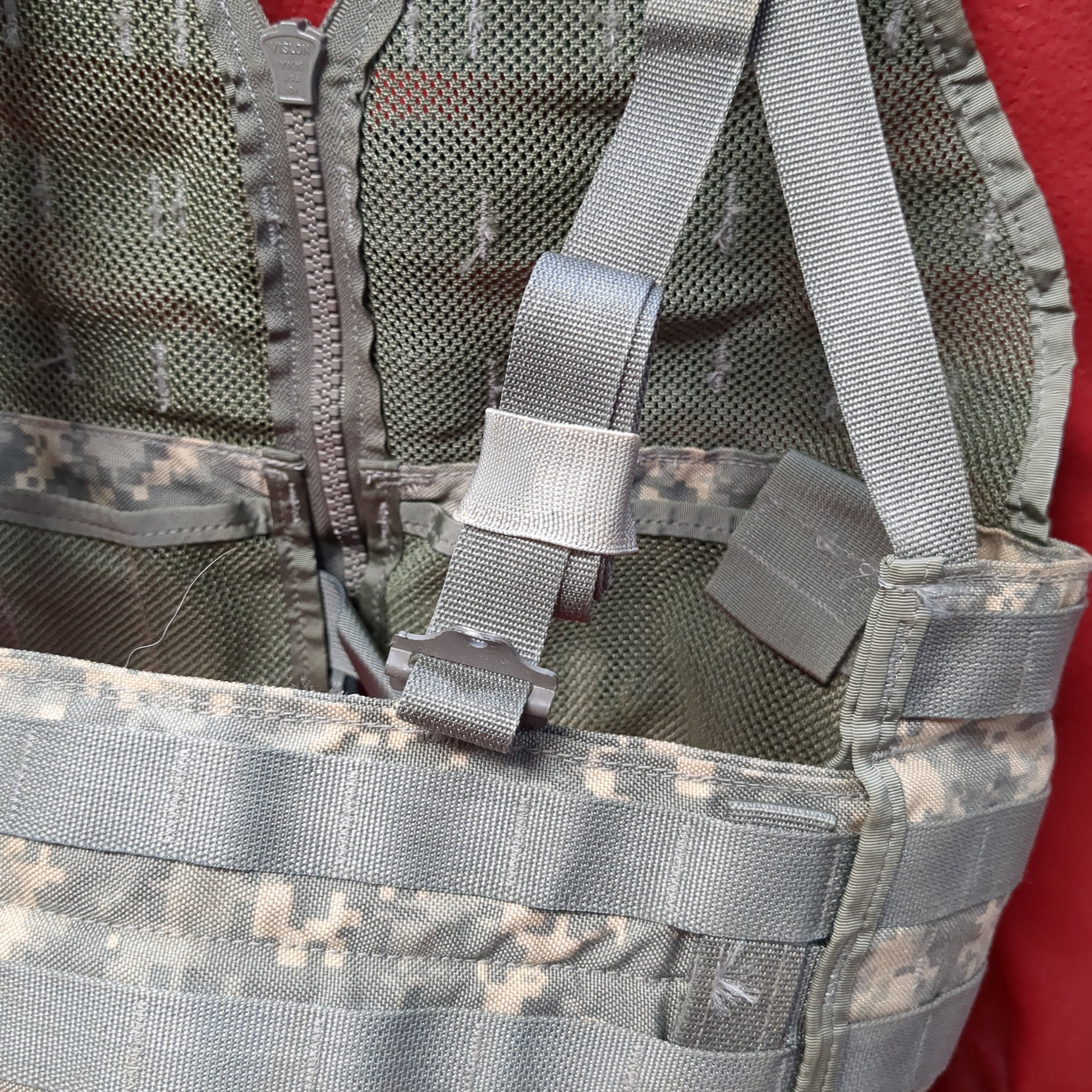 Chest Rig ACU Digitial Camo Fighting Load Carrier FLC Molle lbv2-may286 ...