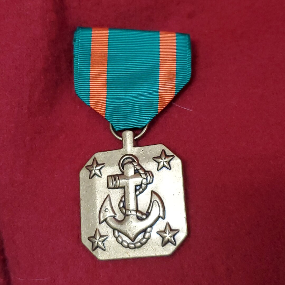 VINTAGE US Navy and Marine Corps SERVICE Full Size Medal Heroic ...
