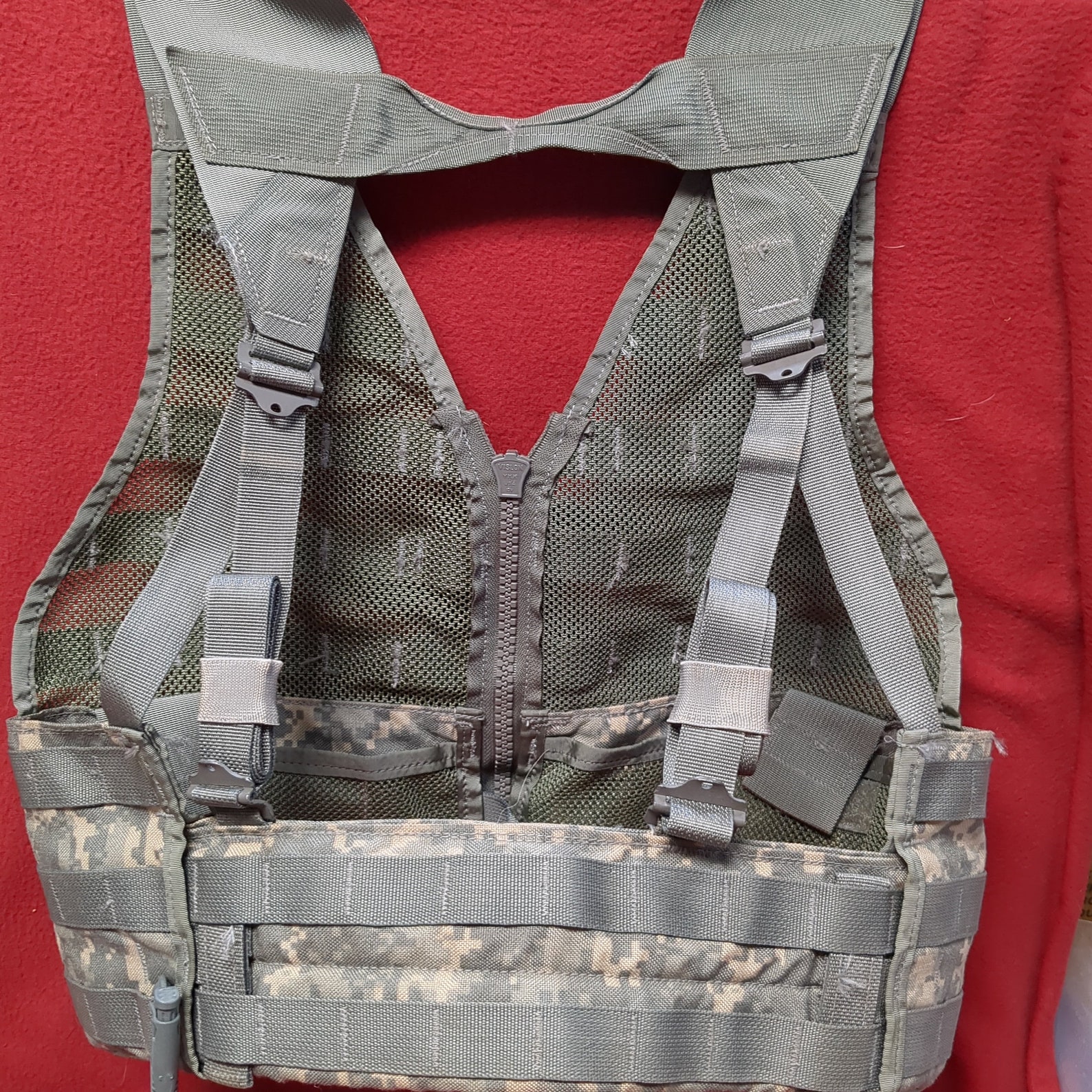 Chest Rig ACU Digitial Camo Fighting Load Carrier FLC Molle lbv2-may286 ...