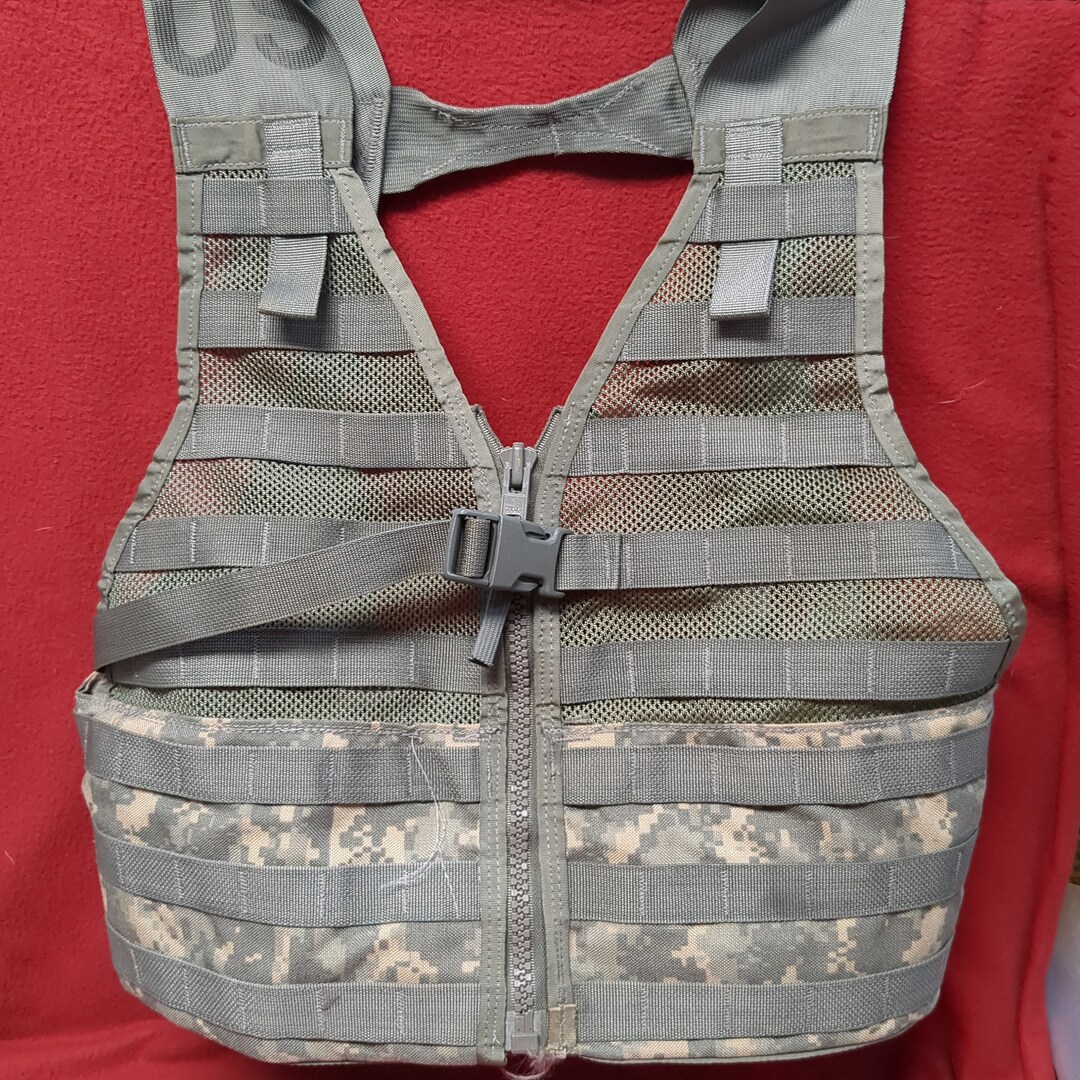 Chest Rig ACU Digitial Camo Fighting Load Carrier FLC Molle lbv2-may286 ...