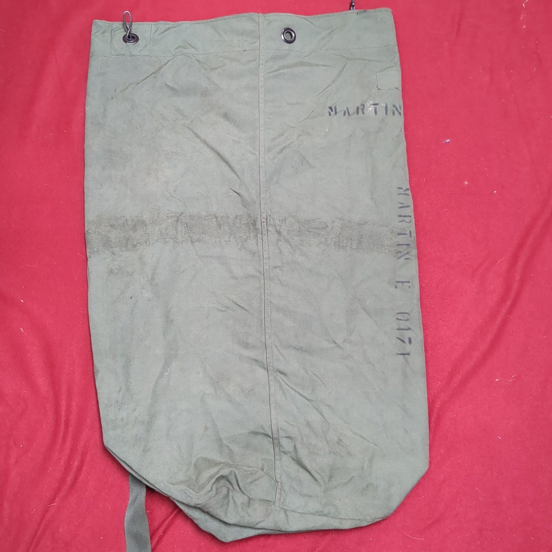 US Military Issued Locking Top Load Nylon Carrying Seabag W/ Straps ...