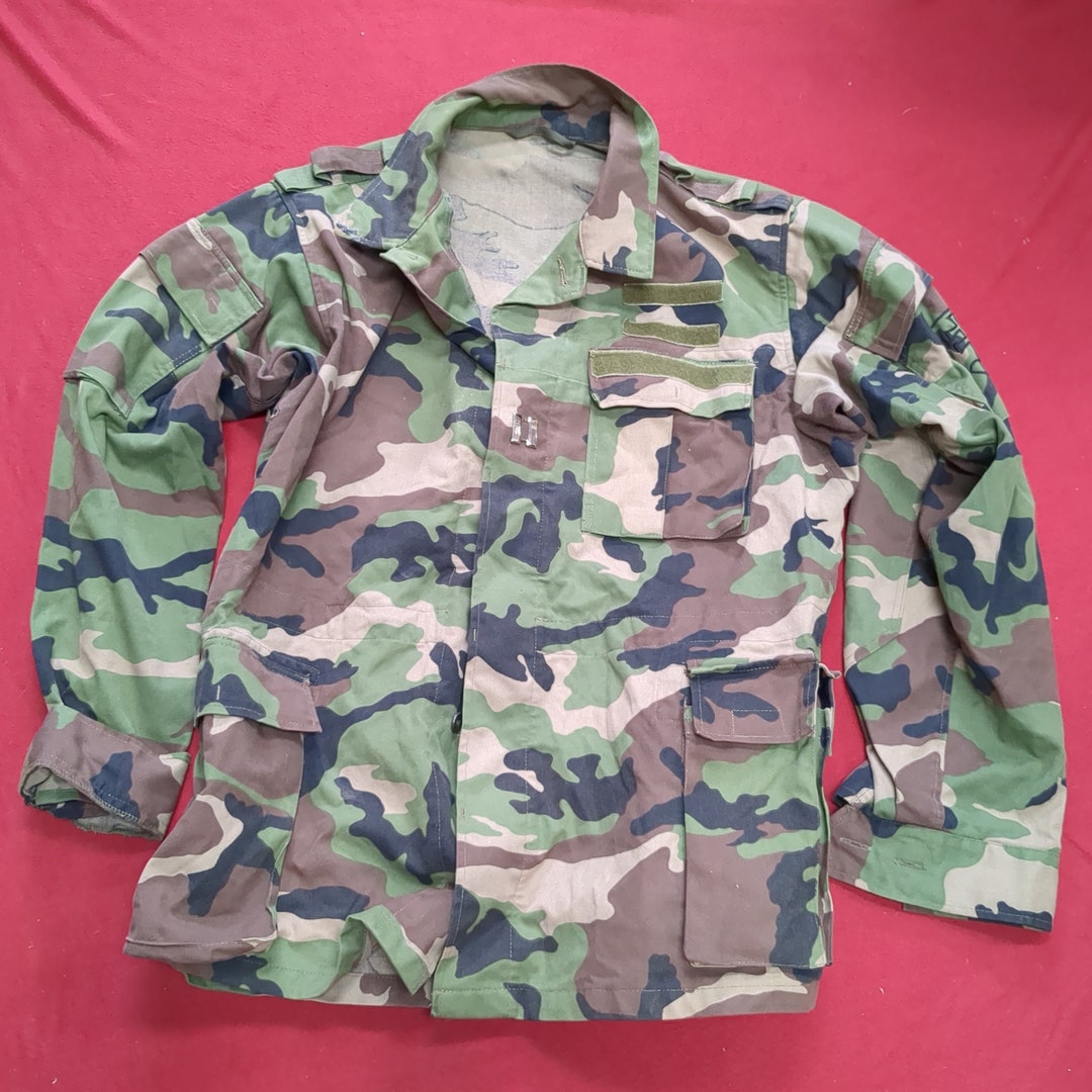 US Army Woodland Camo Michalovce Zekon Coat W/captain Bars Size Unknown 28s34 - Etsy