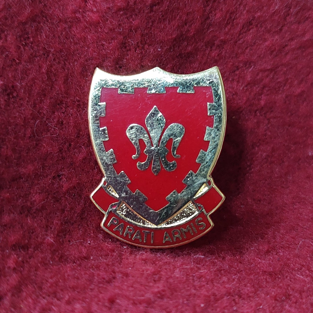VINTAGE US Army 117th FIELD Artillery Unit Crest Pin 11o45 - Etsy