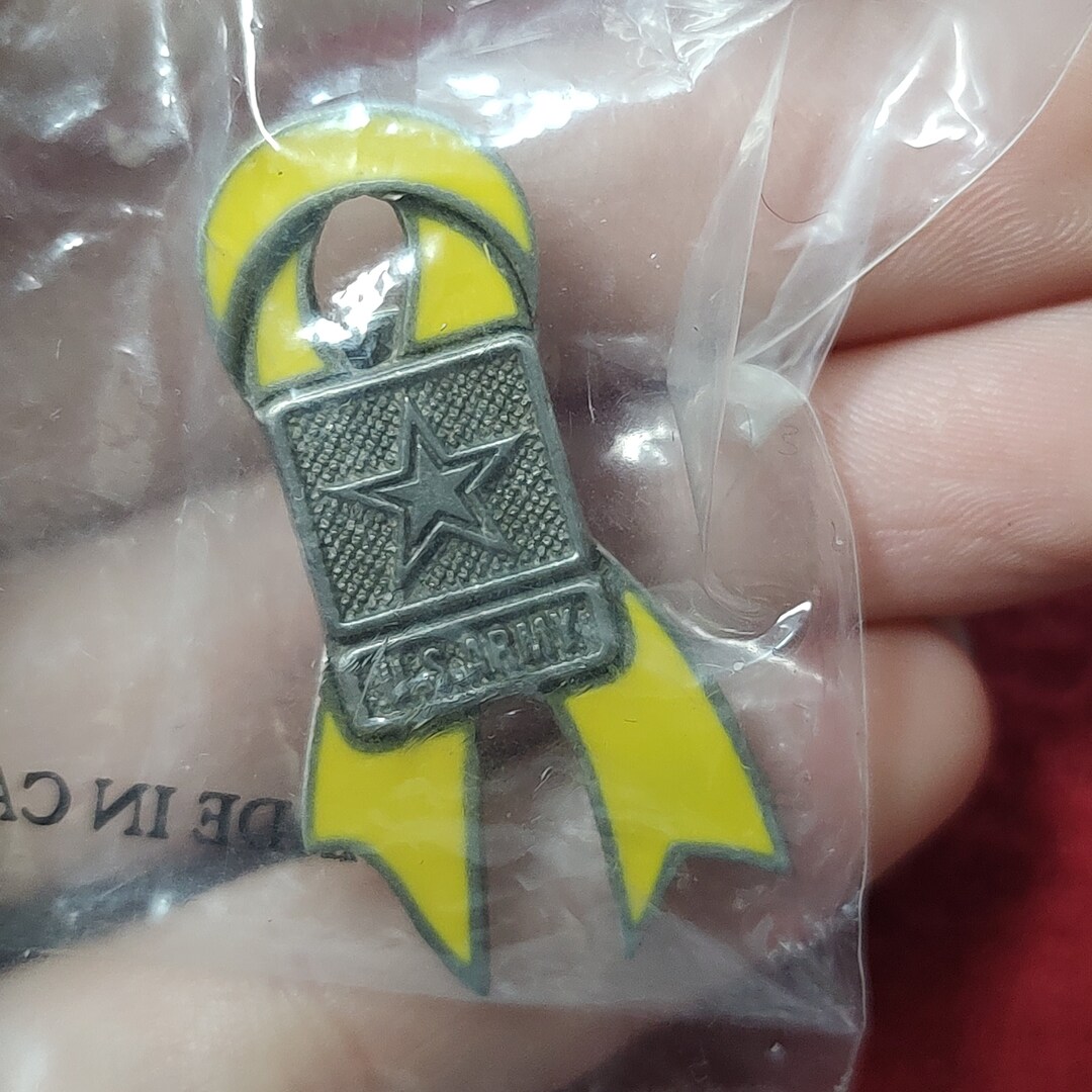Vintage US Army YELLOW RIBON Badge Pin 19cr86 - Etsy
