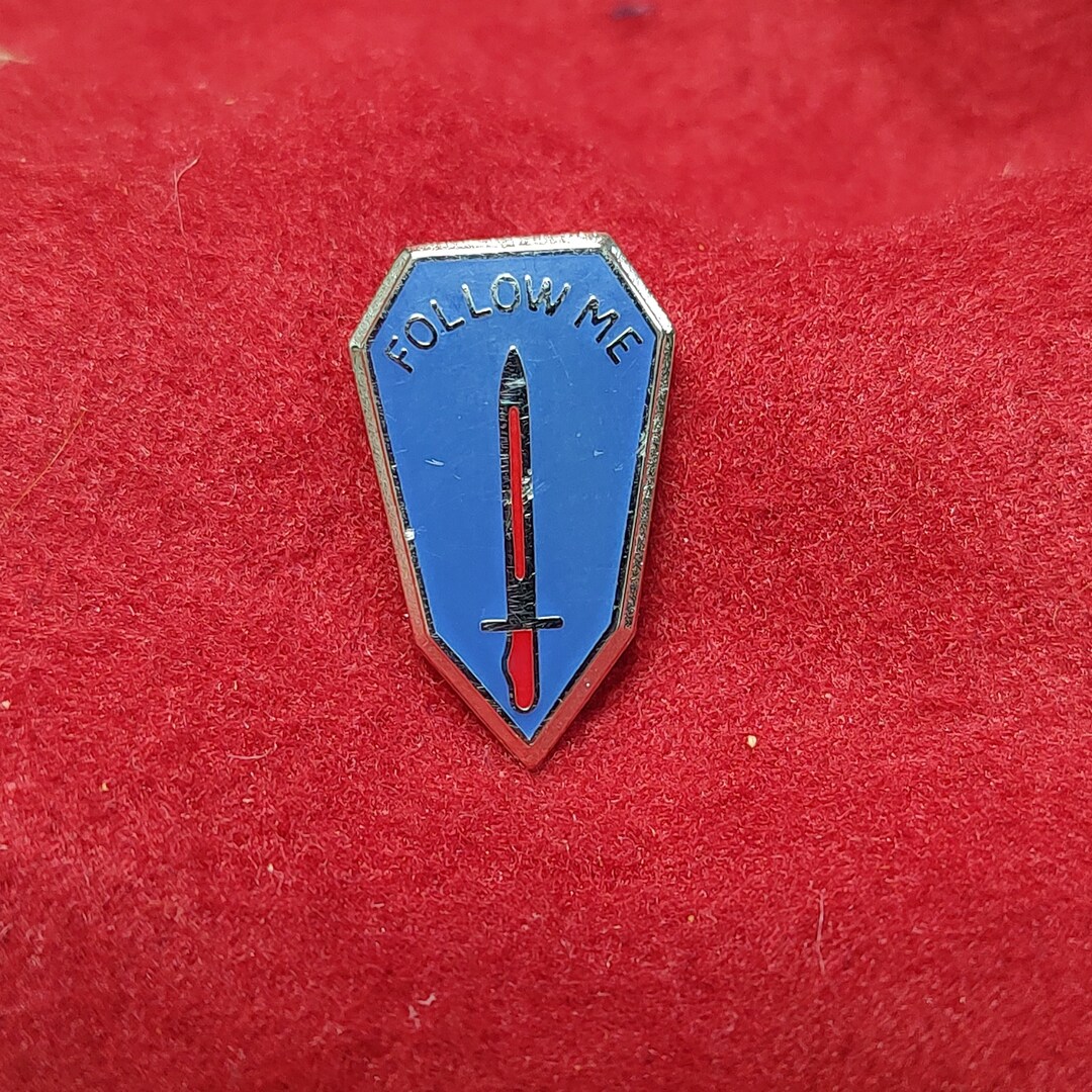 VINTAGE US Army INFANTRY School Unit Crest Pin 03cr32 - Etsy