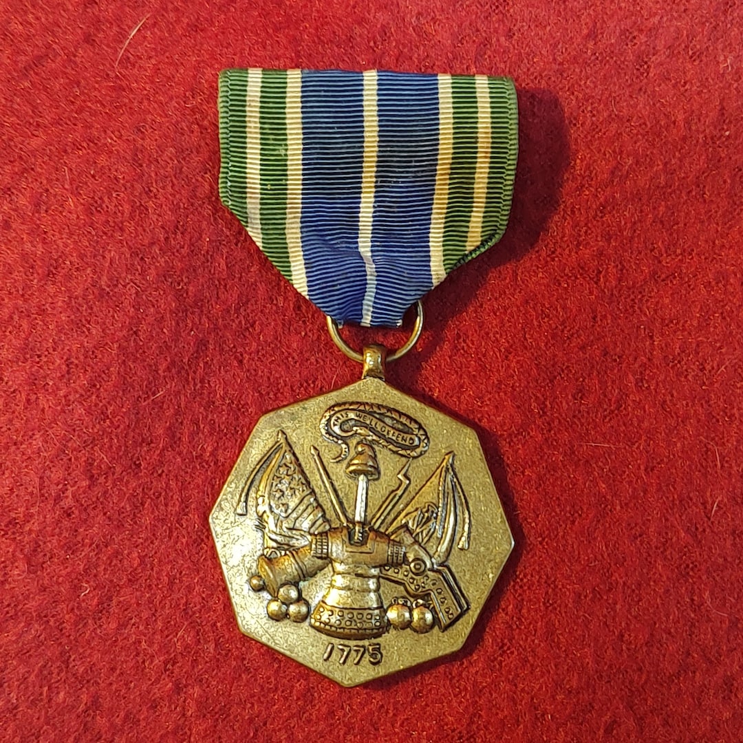 VINTAGE US Army MILITARY Achievement Award Full Size Medal 06o113 - Etsy