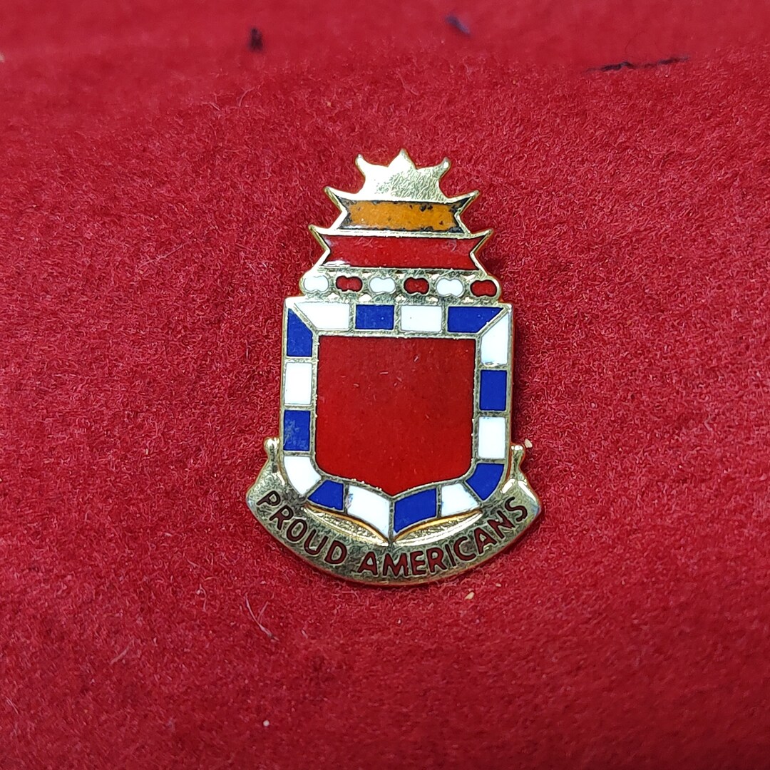 VINTAGE US Army 32nd FIELD Artillery Unit Crest Pin 03cr26 - Etsy