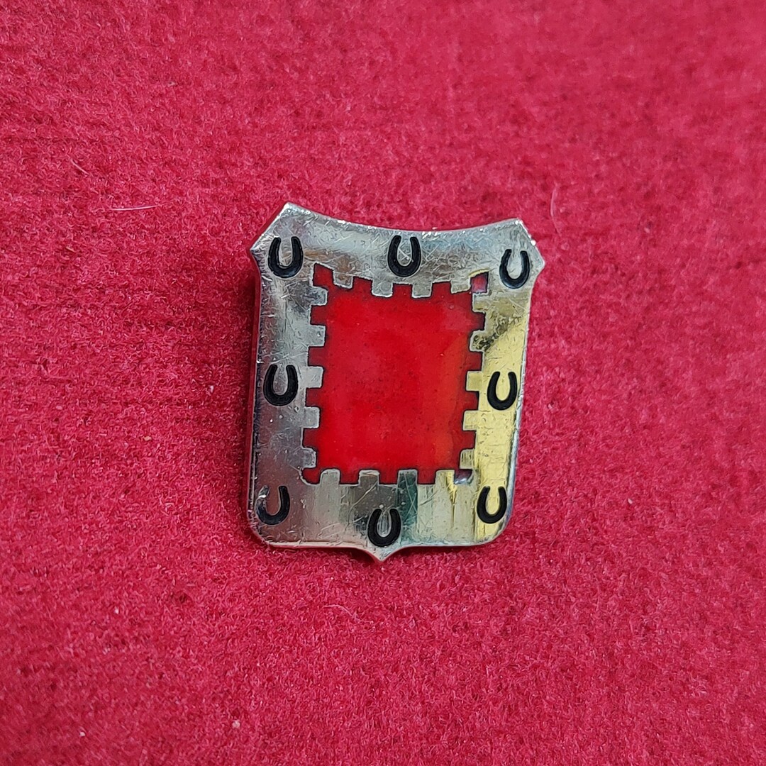 VINTAGE US Army 82nd FIELD Artillery Unit Crest Pin 02cr96 - Etsy