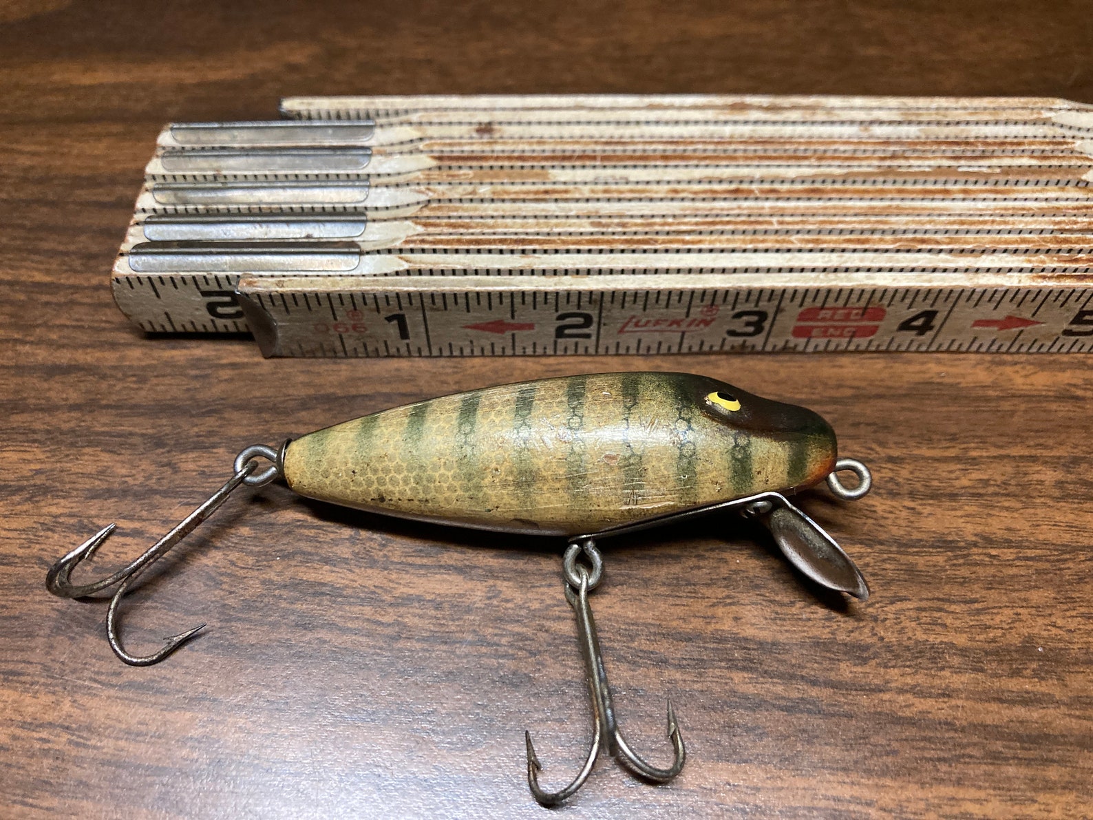 Vintage Wooden Paw Paw / HI? Fishing Lure in Great Color Perch Pattern ...