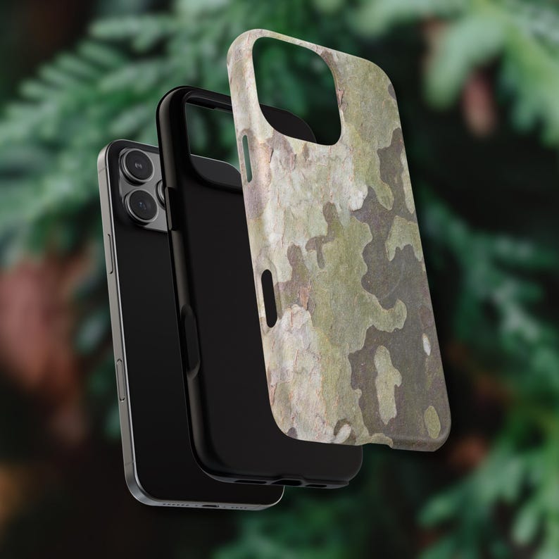 Rugged Case iPhone 17 Magsafe: Camouflage Tree Bark Outdoor Cover for ...