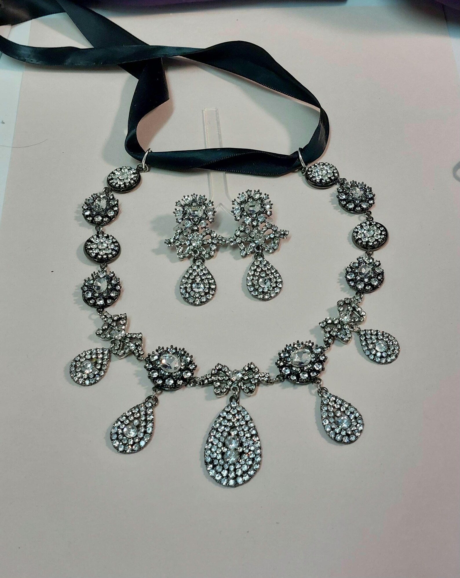 Rococo Bow Jewelry Set - Necklace and Earring Set - 18th Century ...
