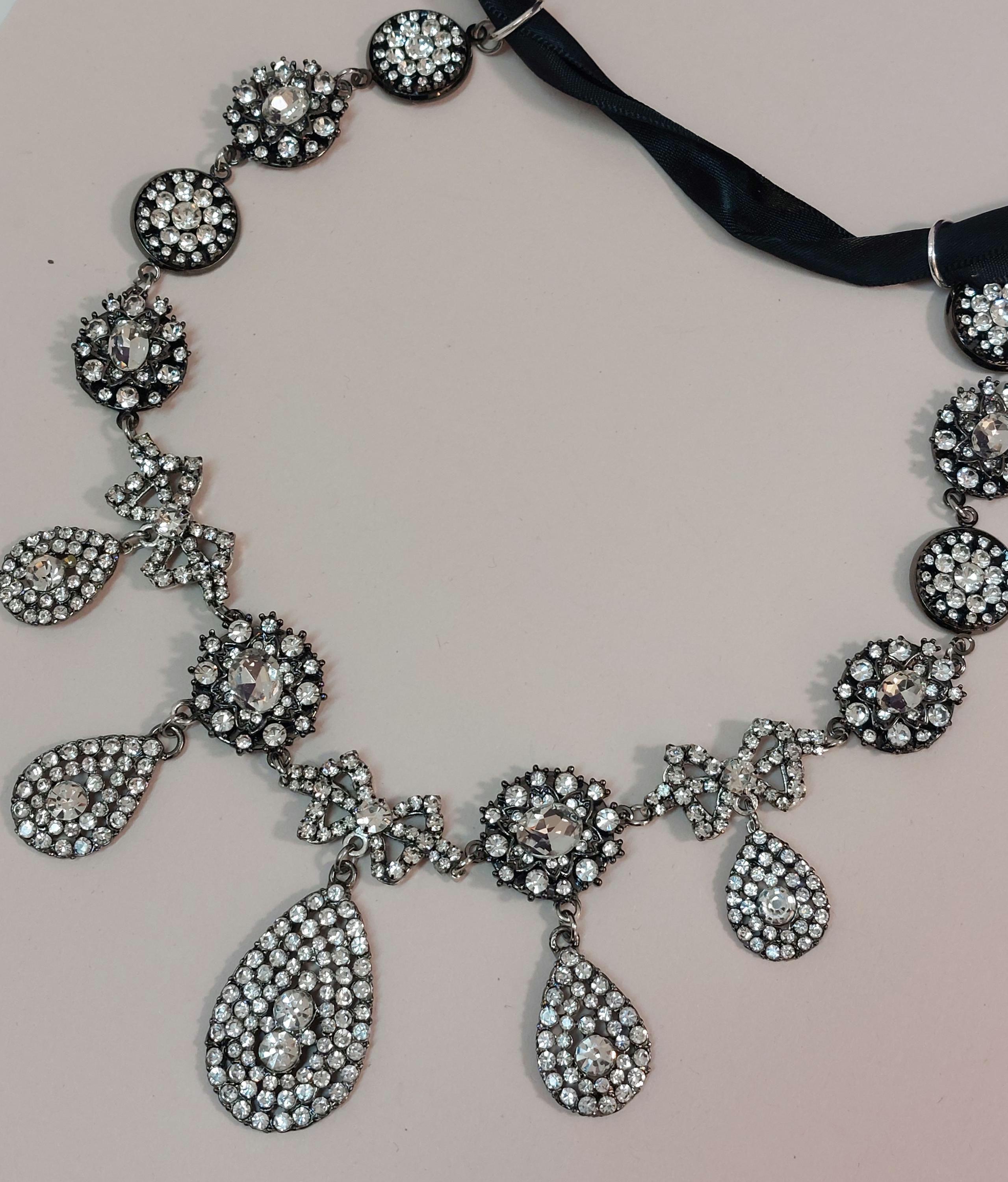 Rococo Bow Jewelry Set - Necklace and Earring Set - 18th Century ...