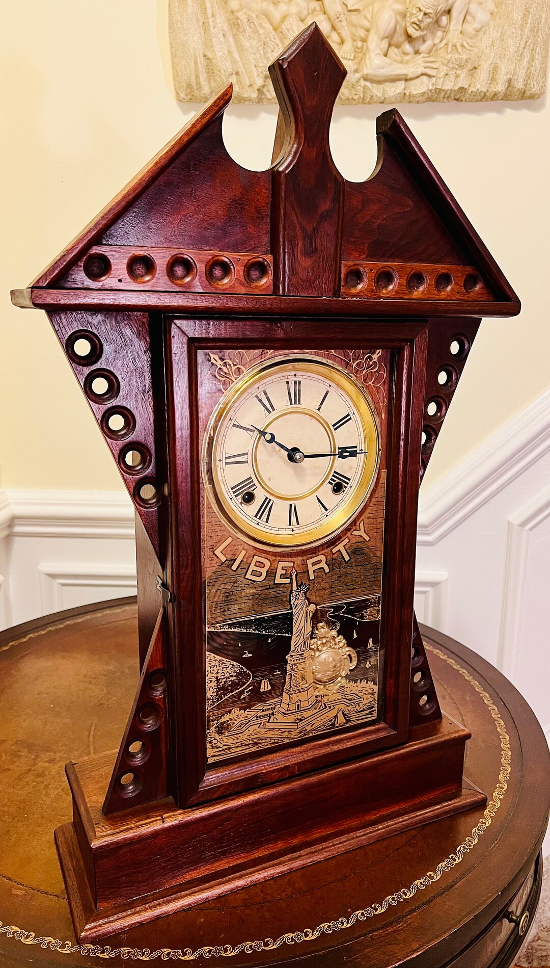 Vintage Benchmade “liberty” Cabinet Clock - Etsy