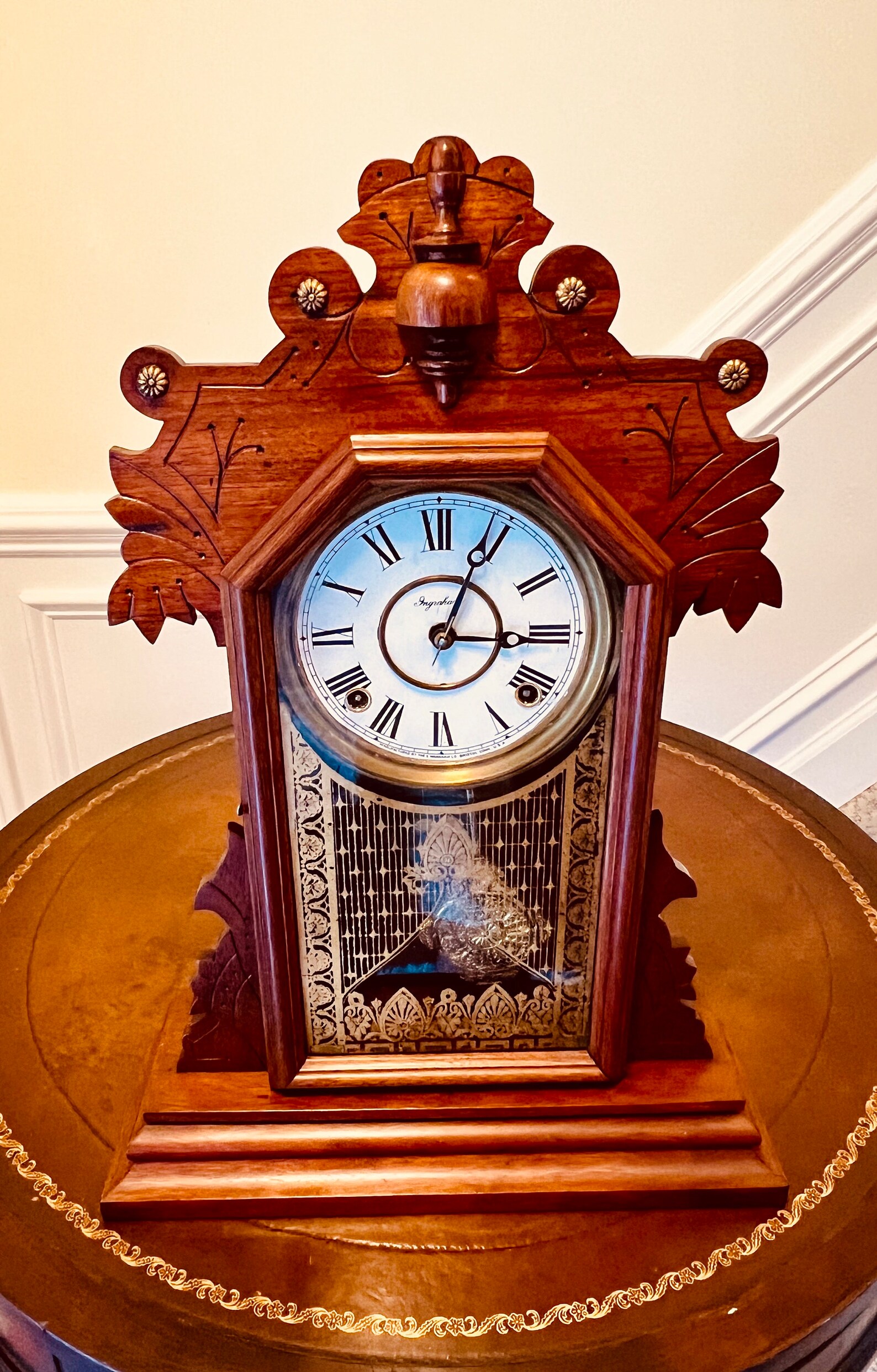 Antique Ingraham Gingerbread / Kitchen Clock - Etsy