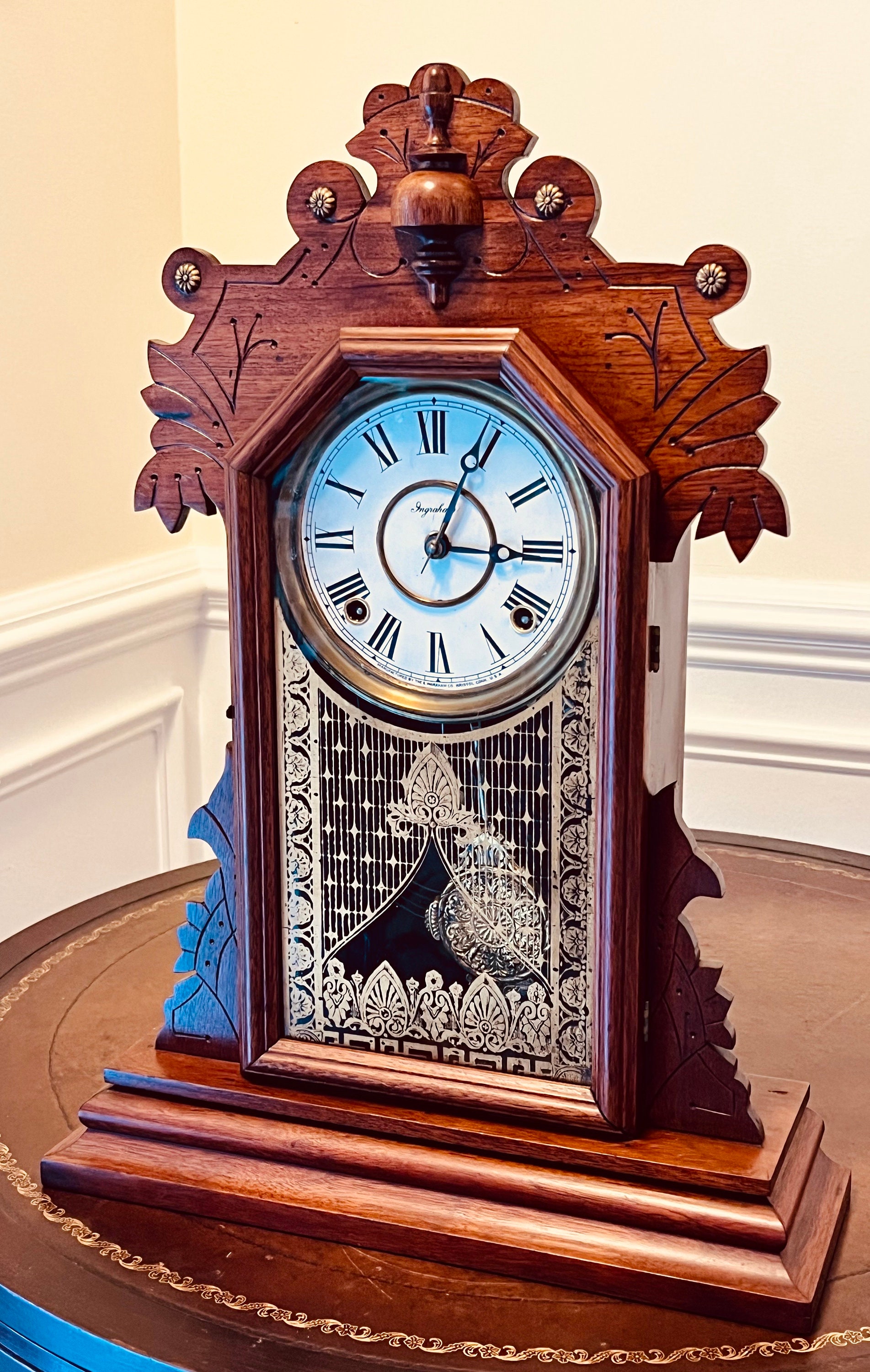 Antique Ingraham Gingerbread / Kitchen Clock - Etsy