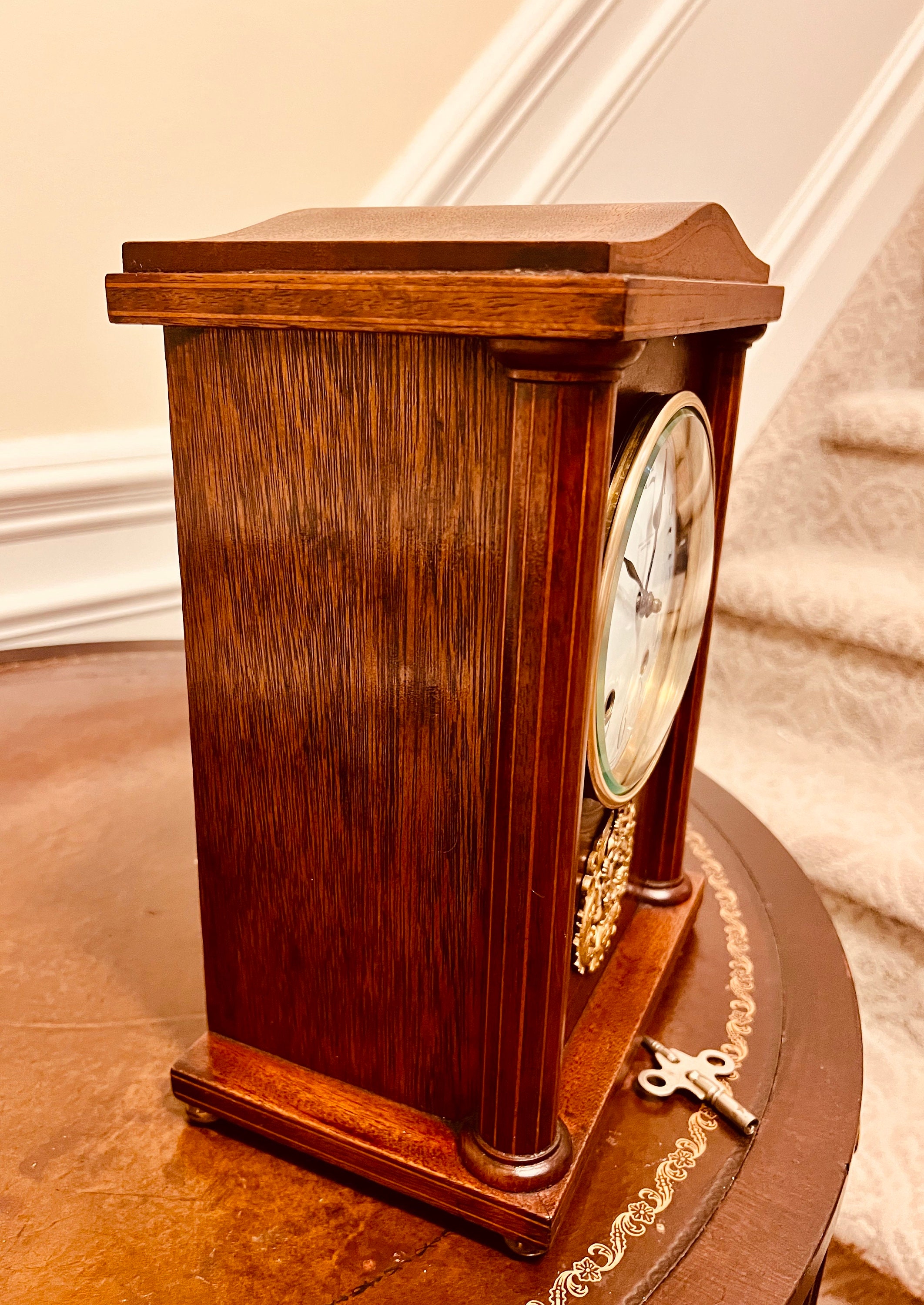 Vintage Daniel Lowe & Co Mantel Clock - Etsy