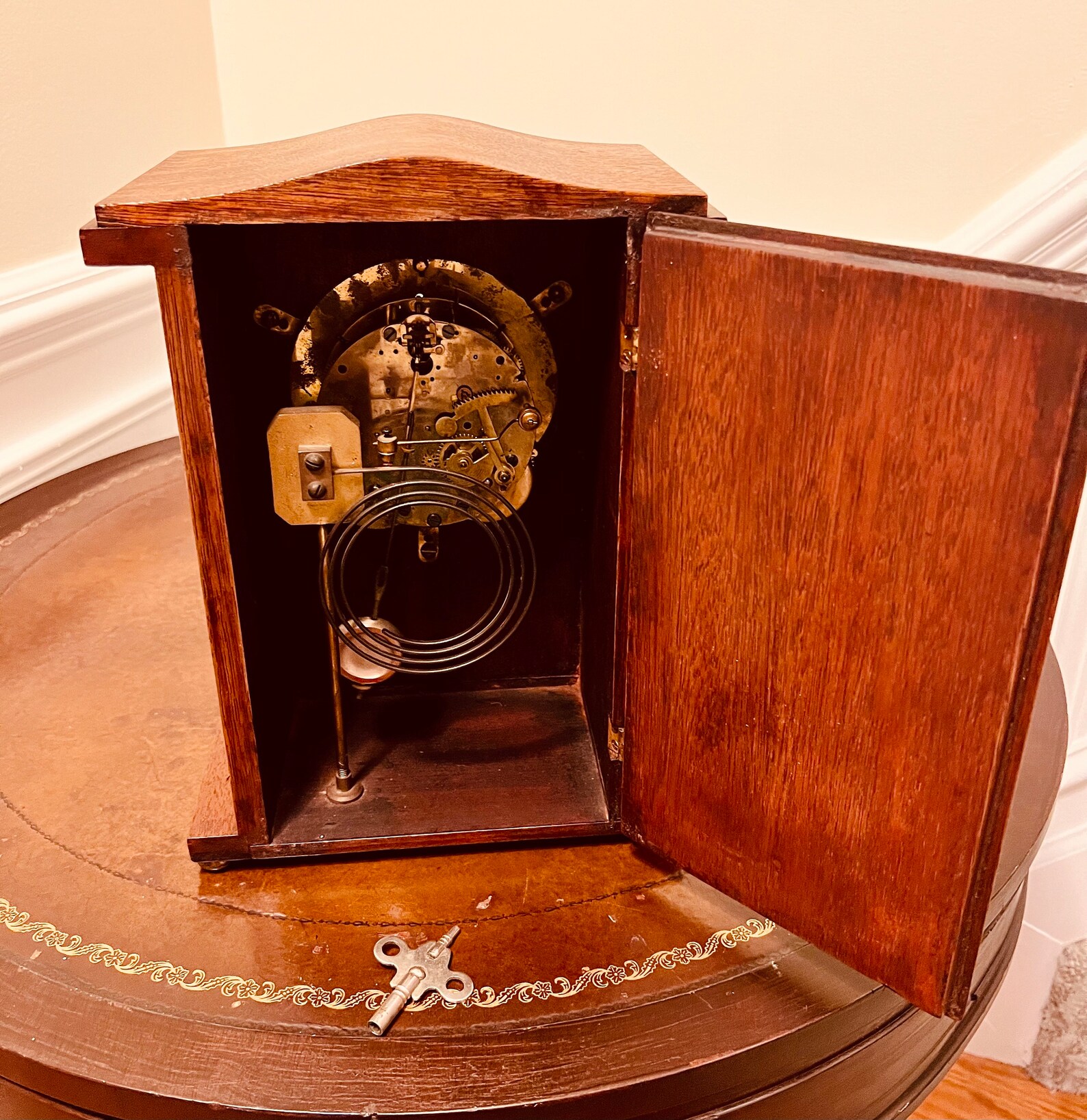 Vintage Daniel Lowe & Co Mantel Clock - Etsy