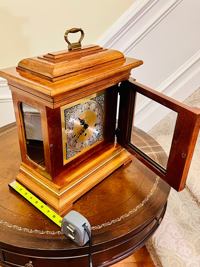 Vintage Howard Miller Thomas Topion Carriage / Mantel Clock blonde Wood ...
