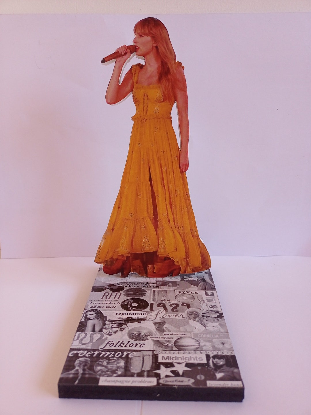 Taylor Swift Standee. Figure MDF 20cm/8 - Etsy