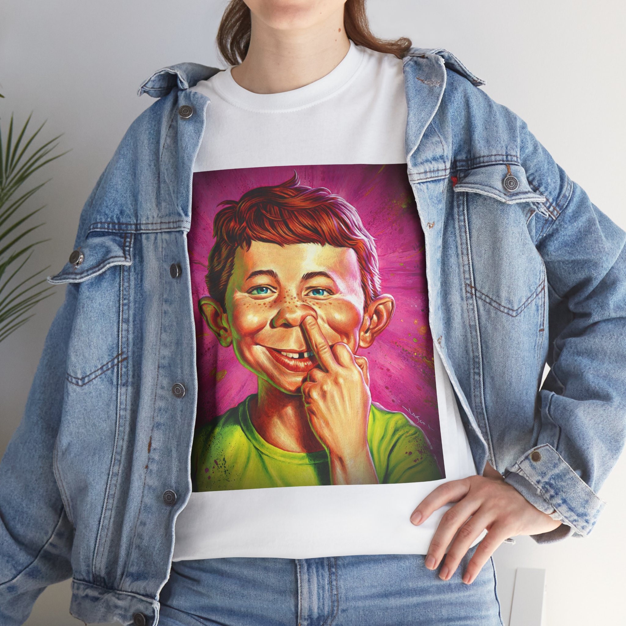 Mad Magazines Alfred E Neuman Middle Finger Design Cotton T-shirt ...