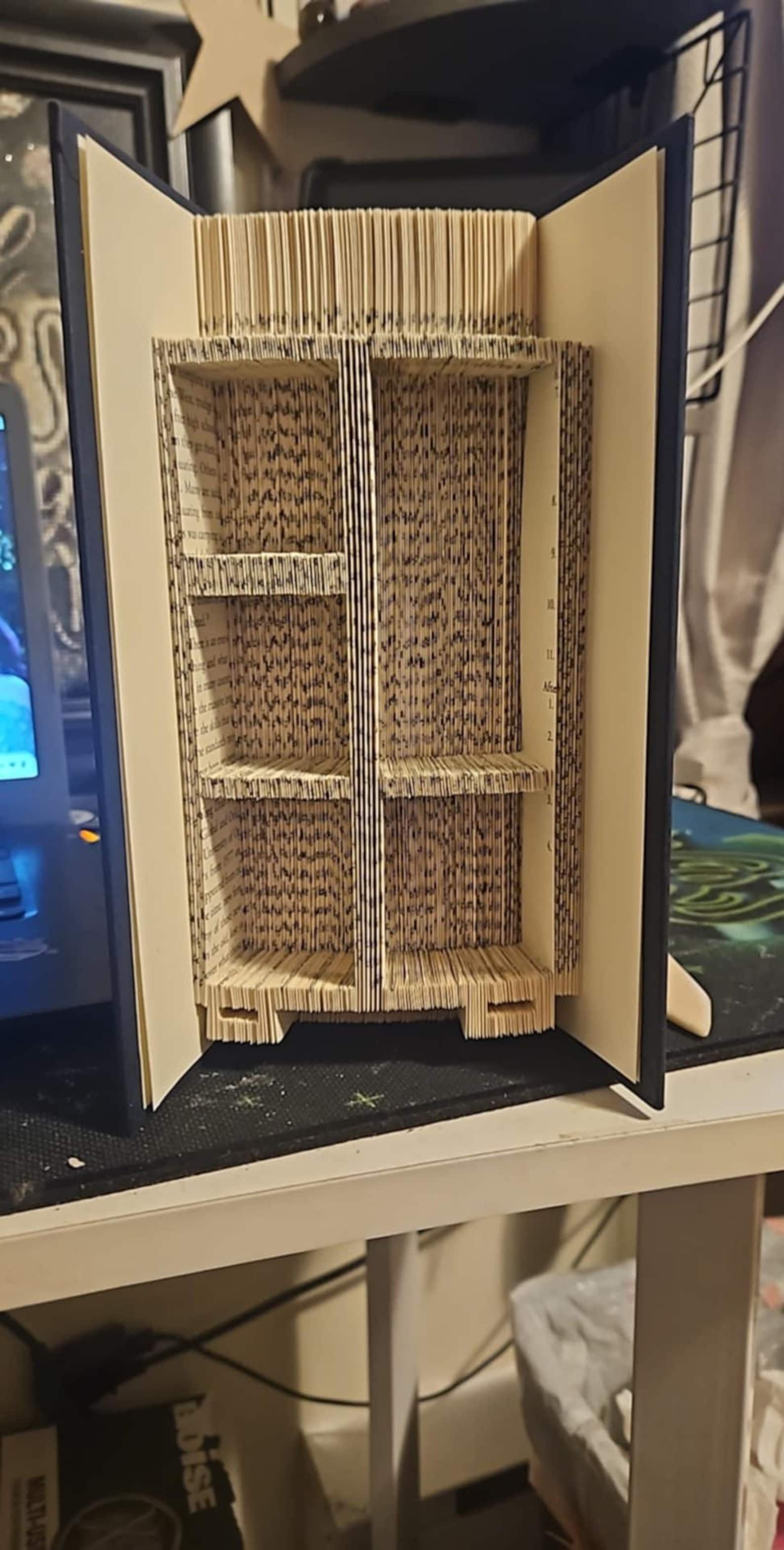 Bookfolding Pattern Bookshelf 5 Embossed Cut and Fold - Etsy