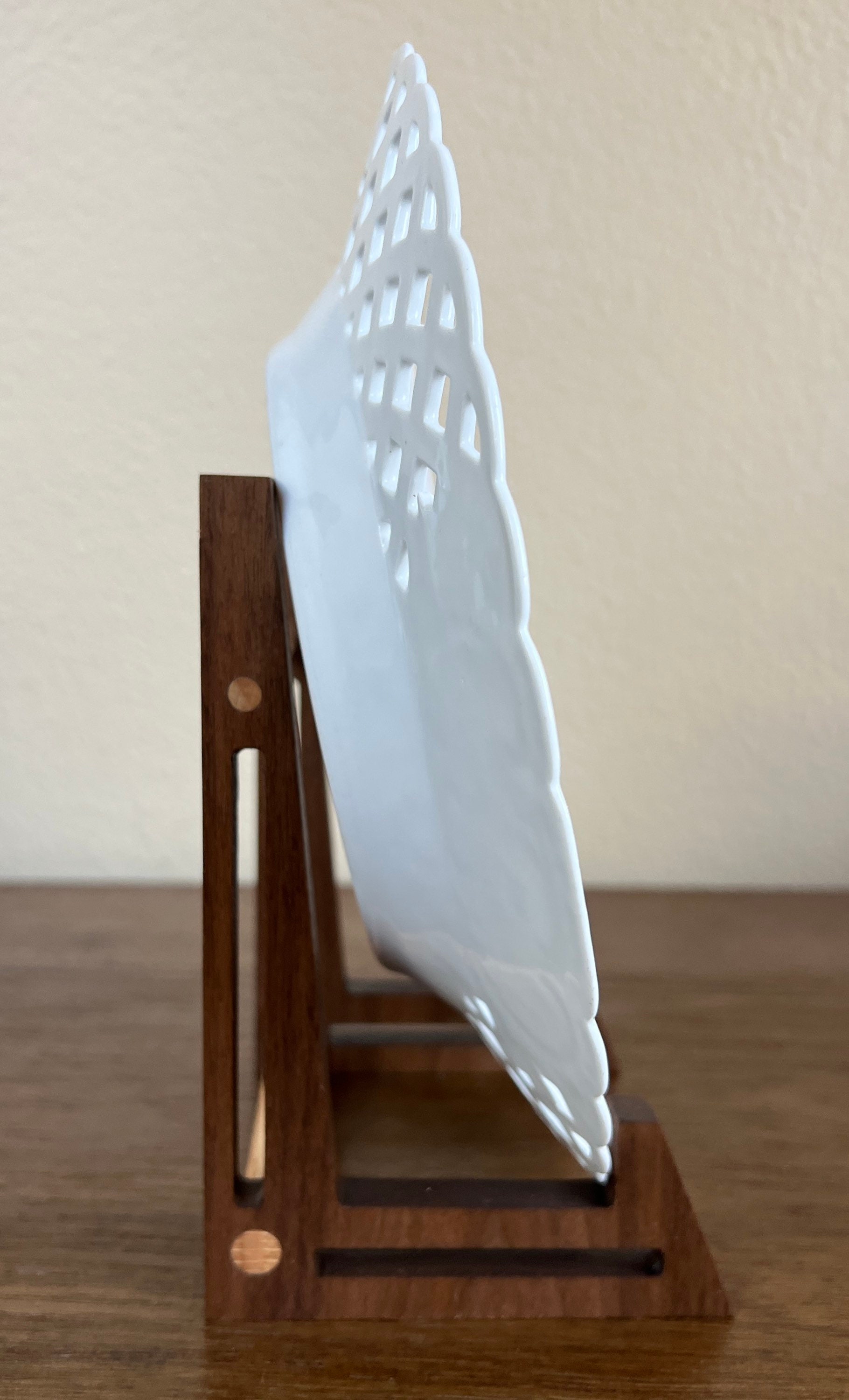 Custom Handmade Modern Vintage Style Walnut Wood Plate Picture Stand ...