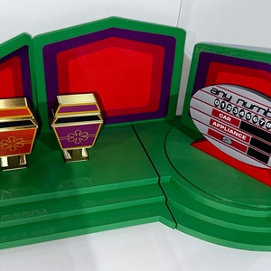 The "barker Era" Price is Right Stage, Showcase, and Turntable Playset ...