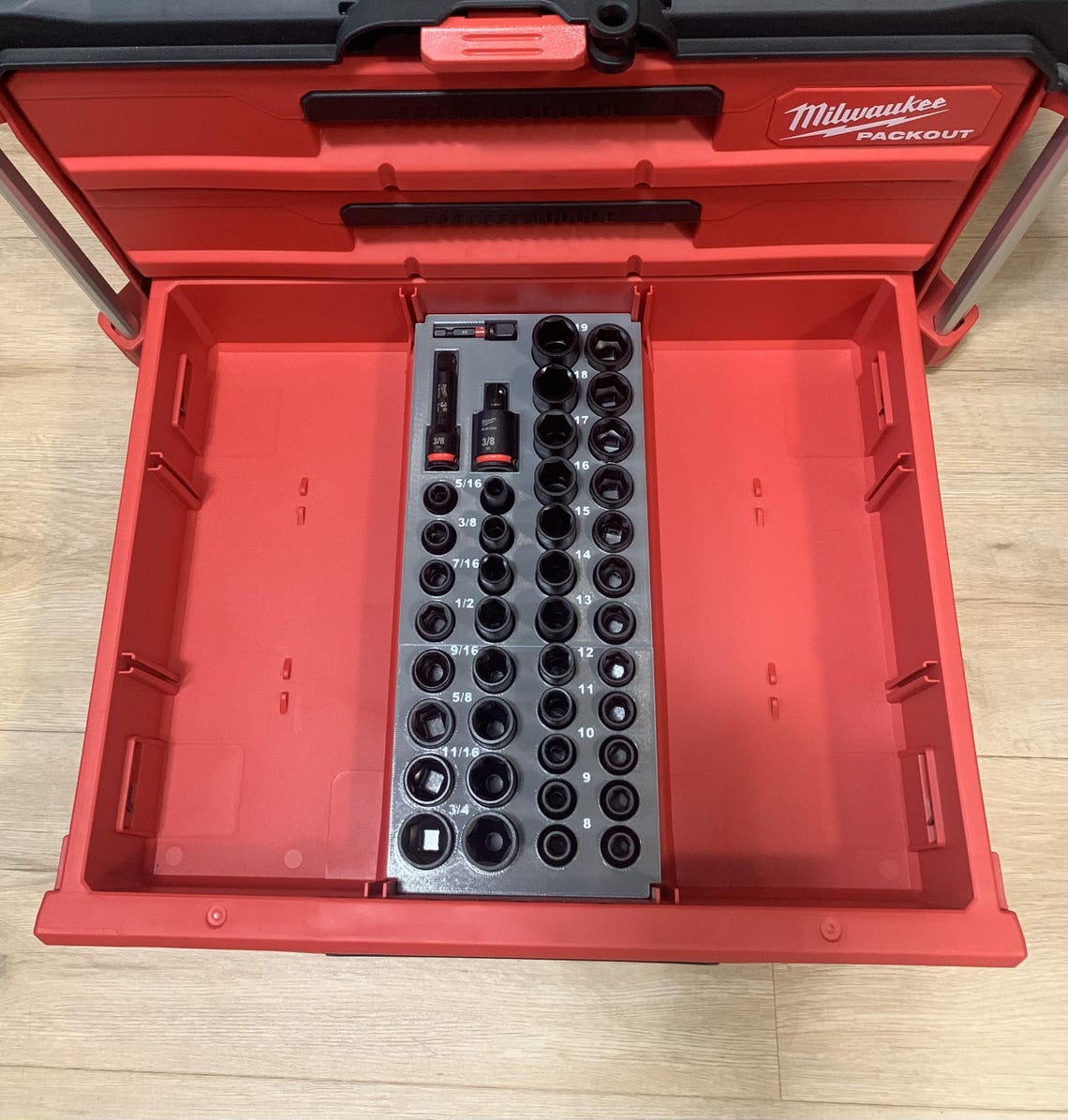 Milwaukee PACKOUT Drawer Insert – 43pc 3/8″ SAE & Metric Impact Socket ...