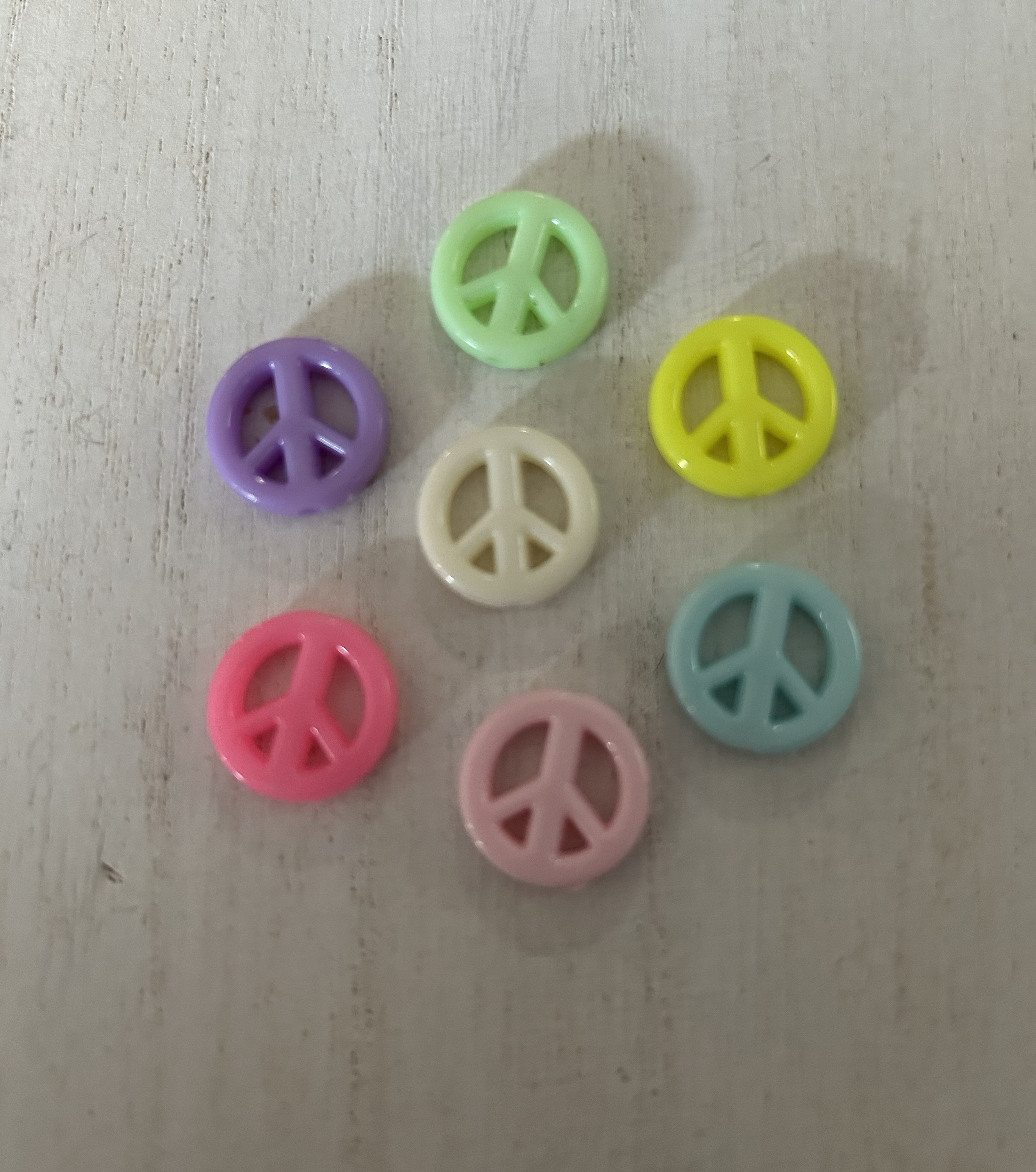 70 Acrylic Peace Sign Beads - Acrylic Peace Sign Pendants - Peace Sign ...