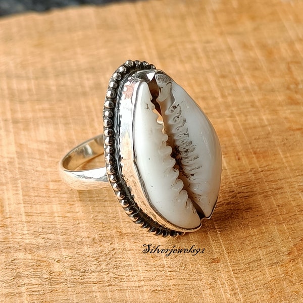 Cowrie Shell Ring - Etsy